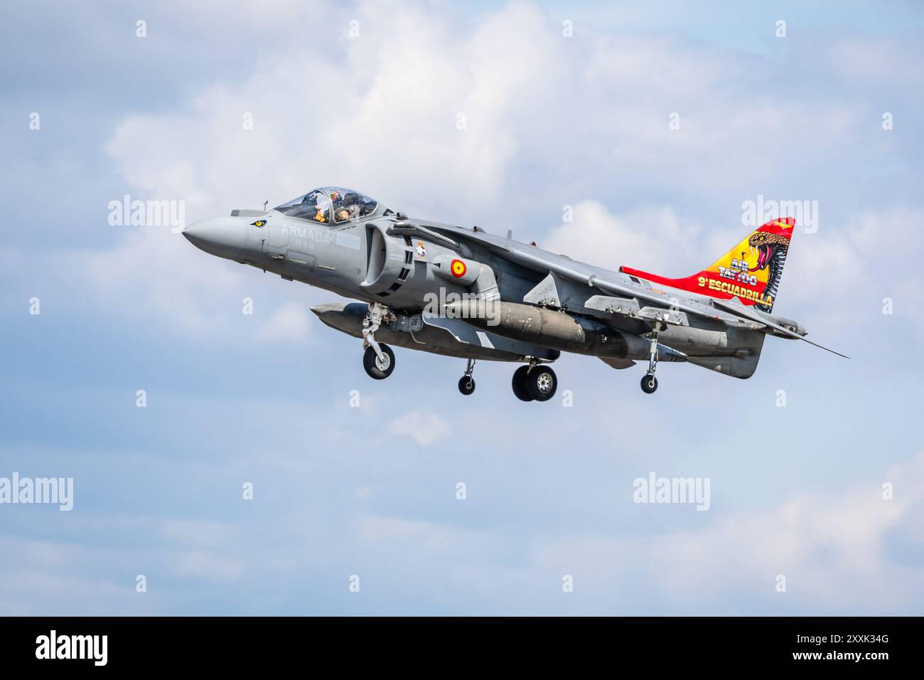 Spanish Navy - McDonnell Douglas AV-8B Harrier II, arriving at RAF ...