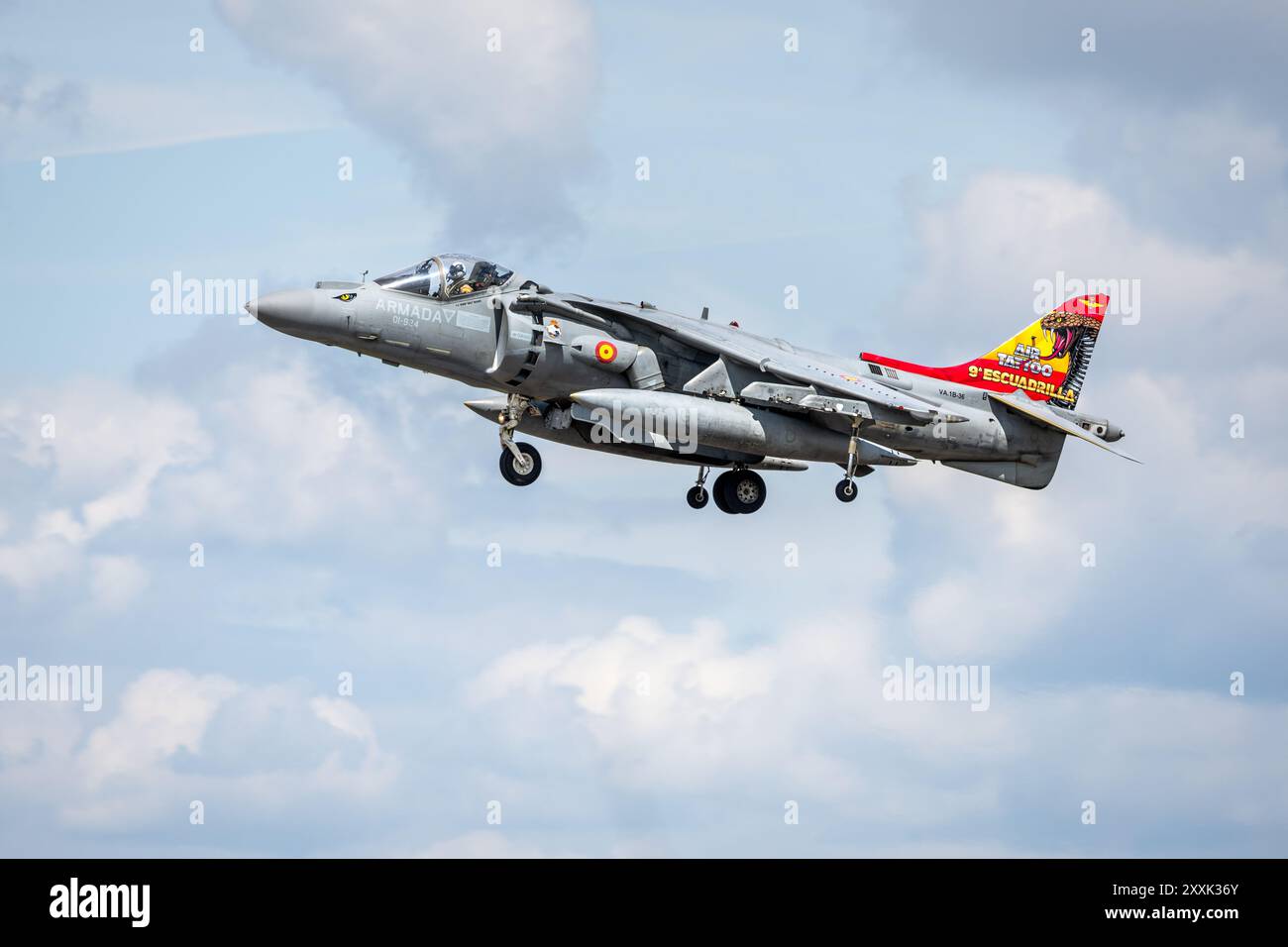 Spanish Navy - McDonnell Douglas AV-8B Harrier II, arriving at RAF ...