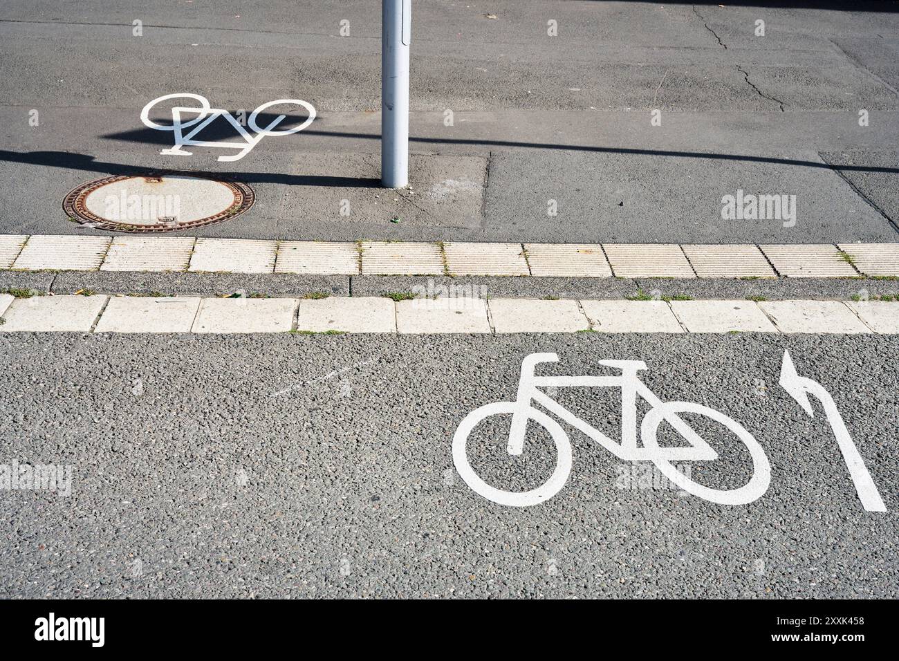 Radweg radweg radweg radweg hi-res stock photography and images - Alamy