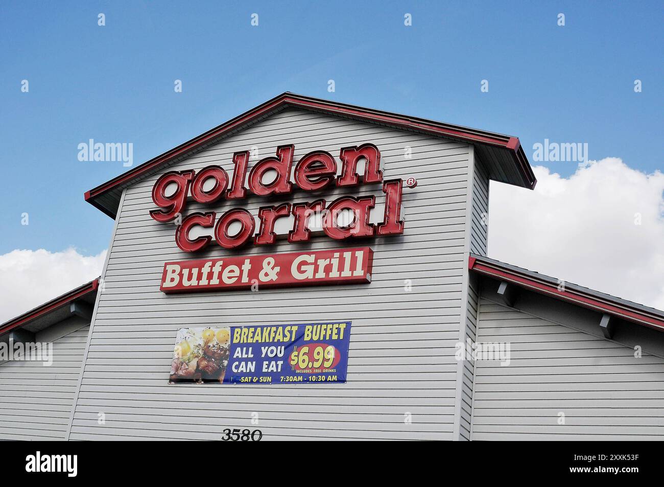 Kingman/ Arizona / USA / 10.September 2019 /Golden corral buffet ...