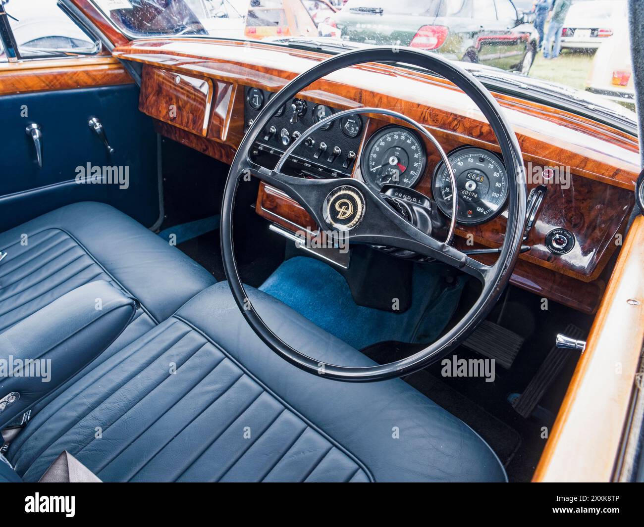Daimler 250 v8 hi-res stock photography and images - Alamy