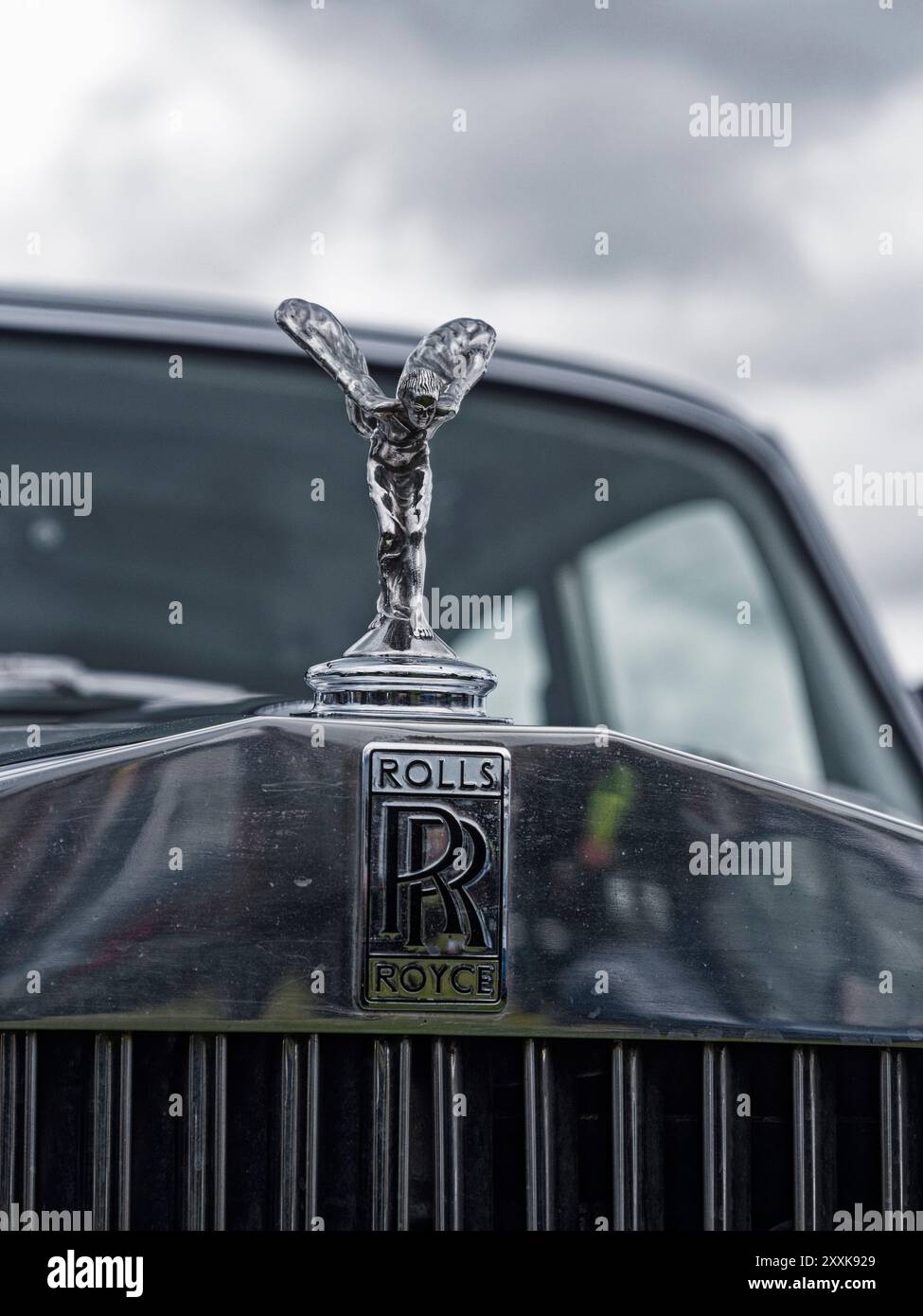 Rolls Royce emblem The Spirit of Ecstacy sculpture and RR logo Stock ...