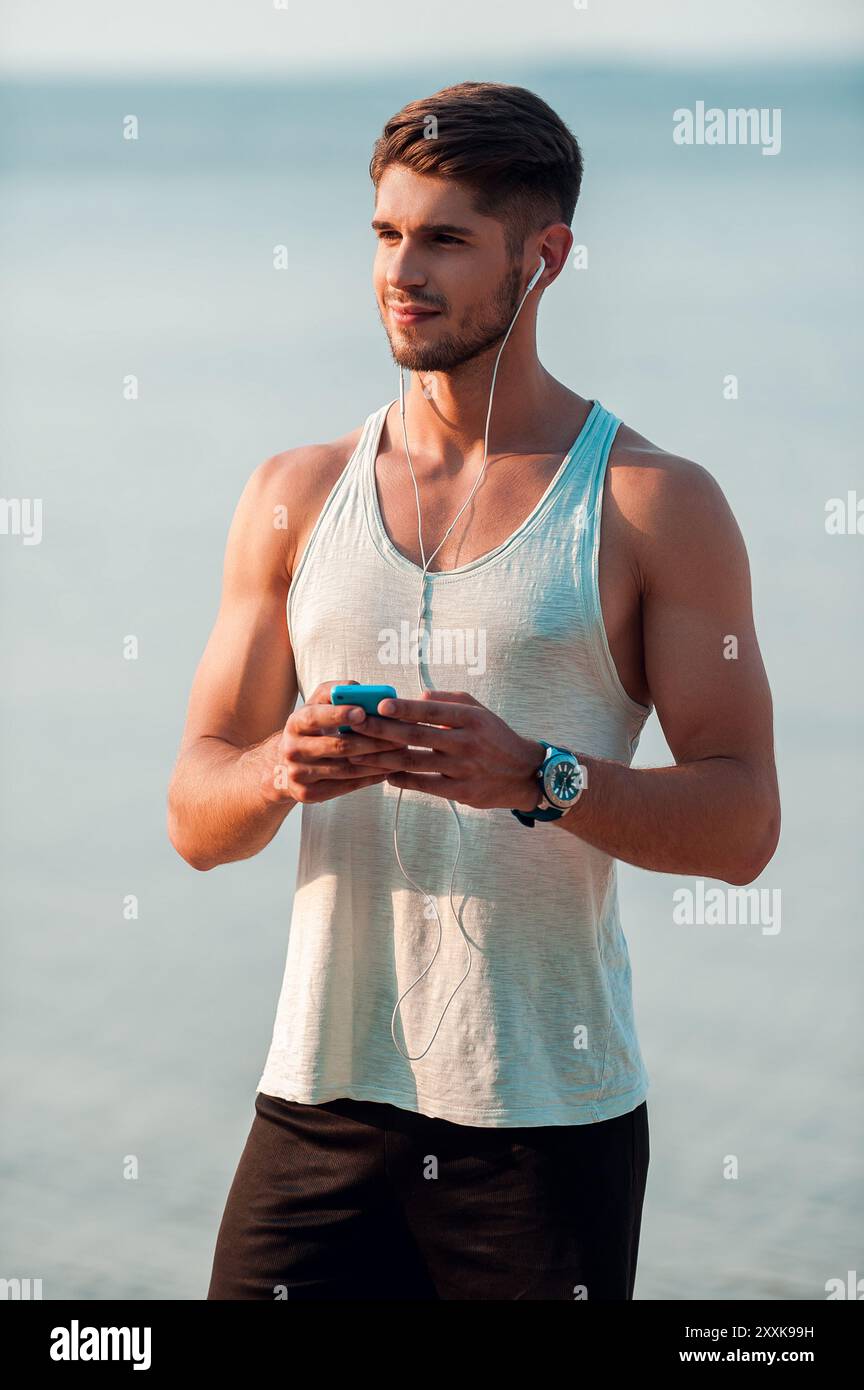 Smart athlete beauty muscular hi-res stock photography and images - Alamy
