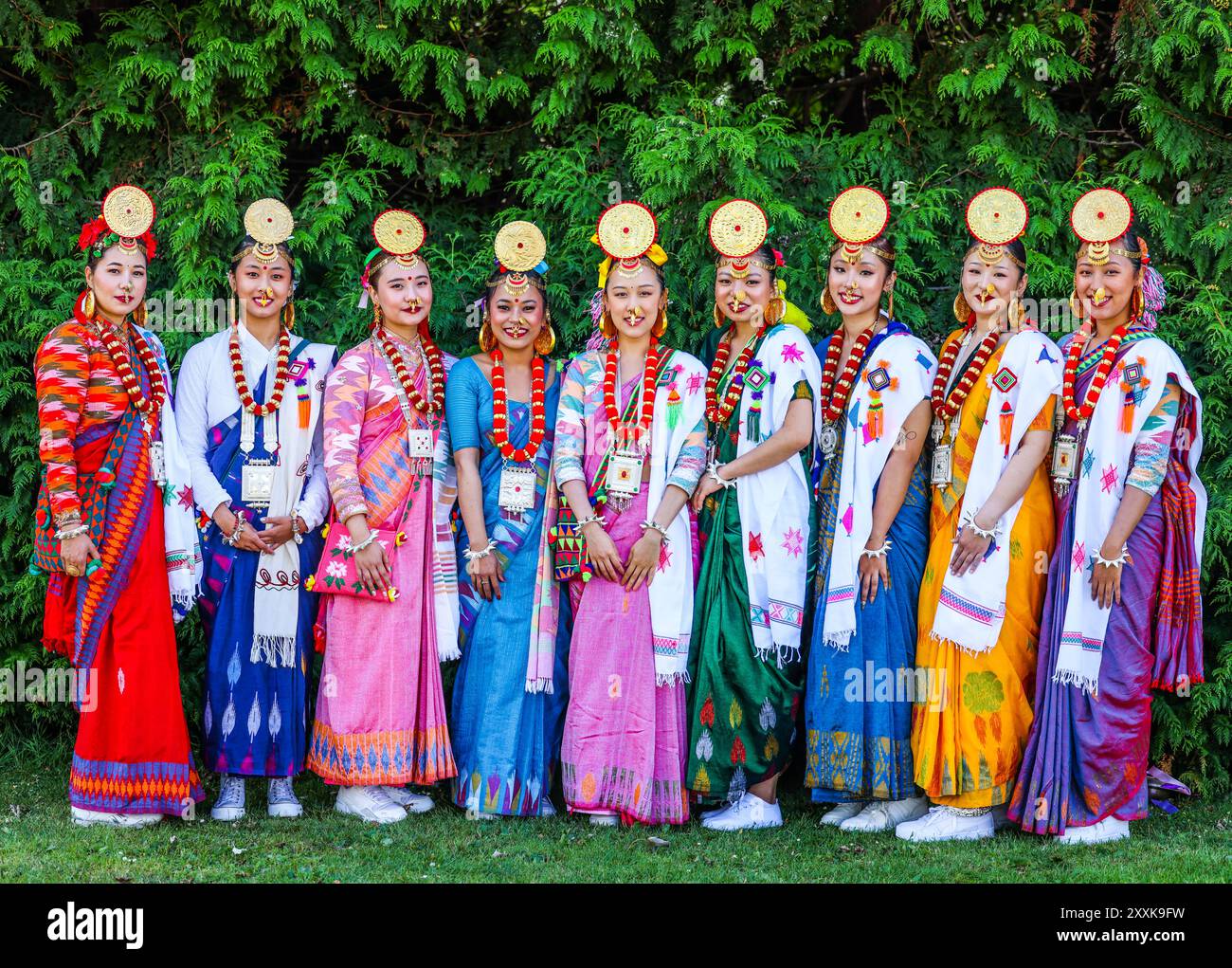 Kempton Park Racecourse Sunbury-on-Thames, Surrey, UK. 25th Aug, 2024 ...
