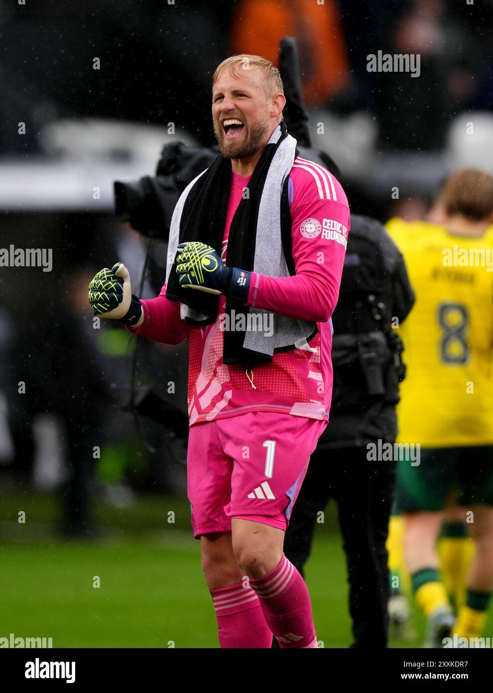 Celtic goalkeeper Kasper Schmeichel celebrates after the William Hill ...