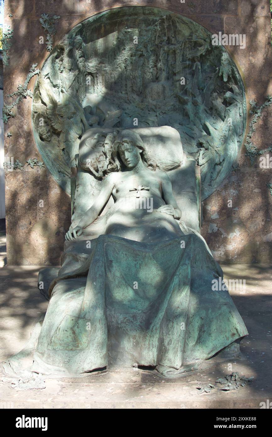 Italian marble cemetary monument Stock Photo - Alamy
