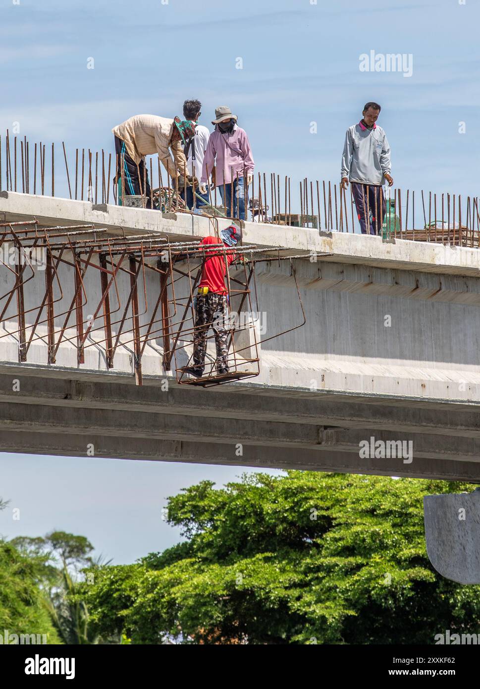 Bridge Construction part 1 Stock Photo - Alamy