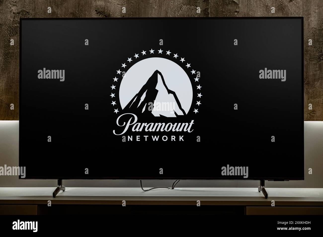 Paramount pictures movie screen logo hi-res stock photography and ...