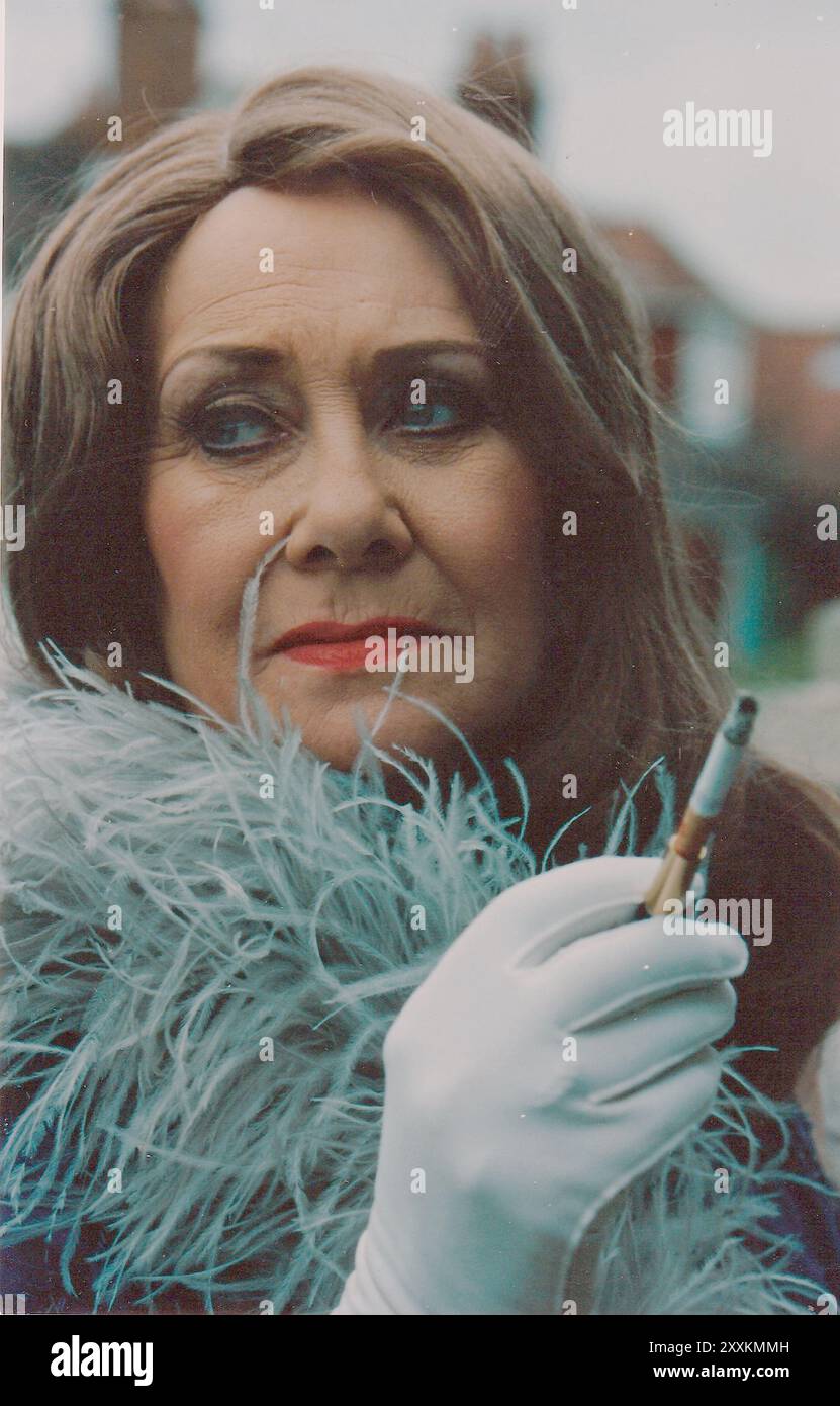 CORONATION STREET ACTRESS, LIZ DAWN,ELIZABETH DAWN, VERA DUCKWORTH ...