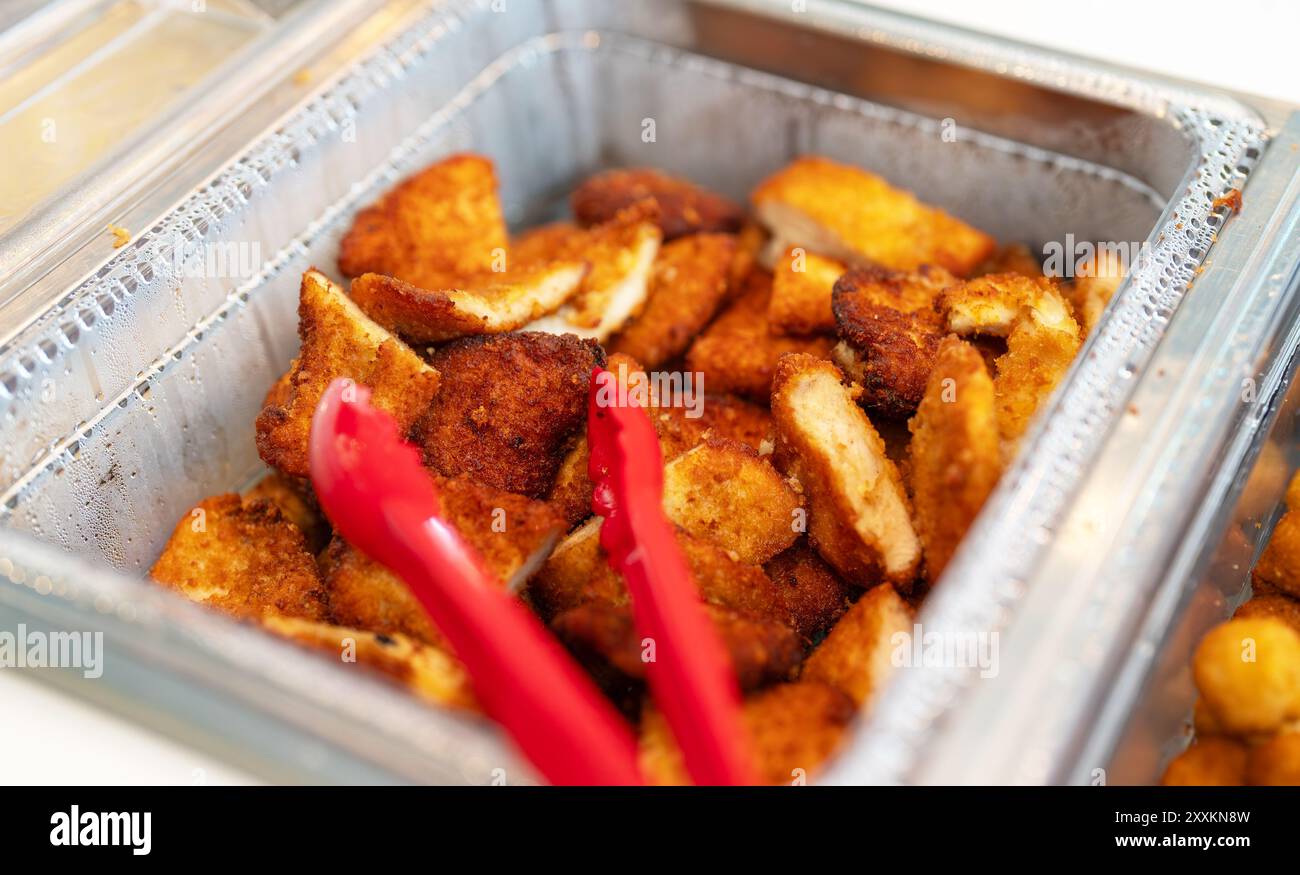Many fried spicy chicken hi-res stock photography and images - Alamy
