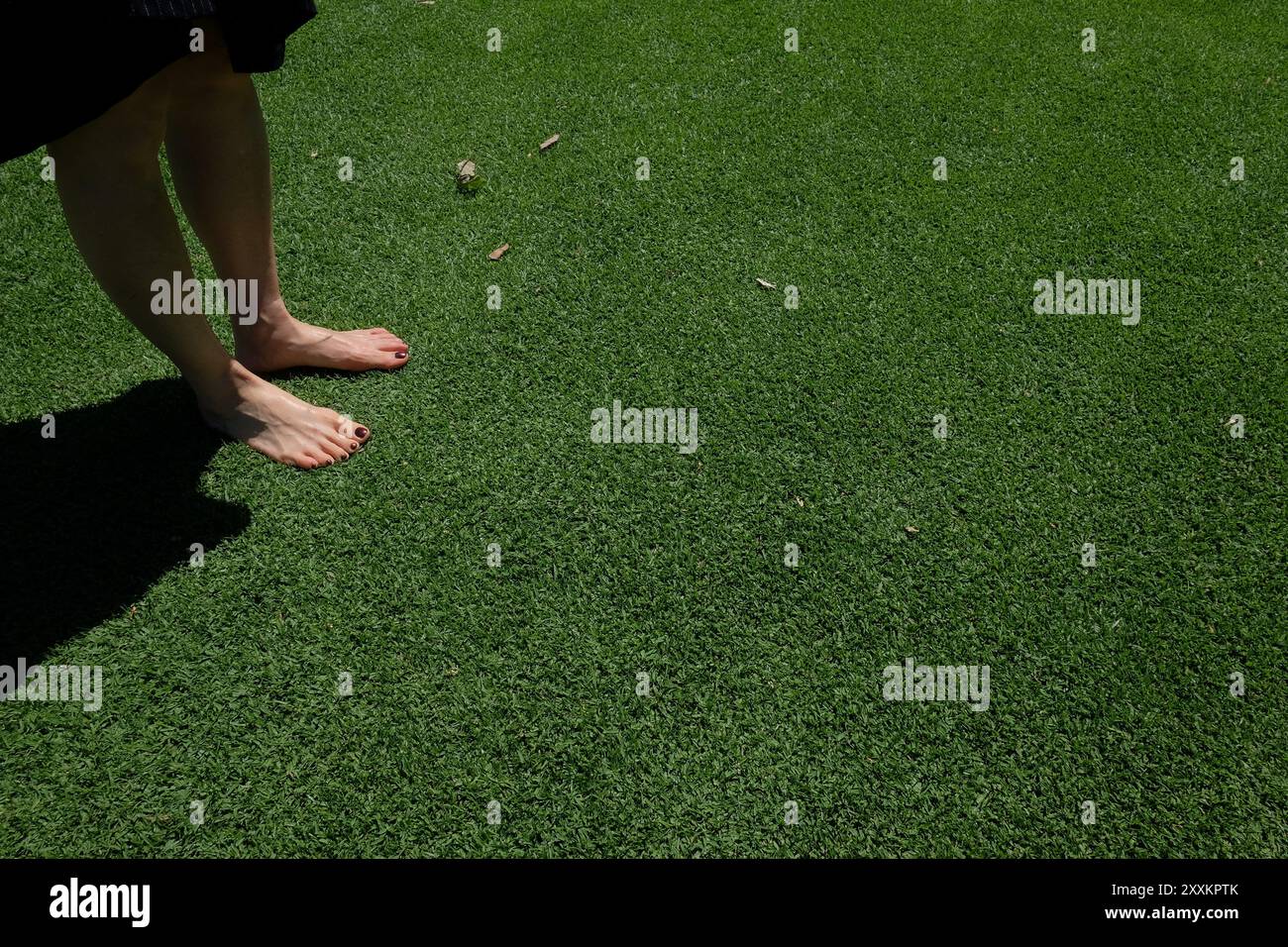 Bare feet on grass, the world's best grass ever, the soft and spongy ...