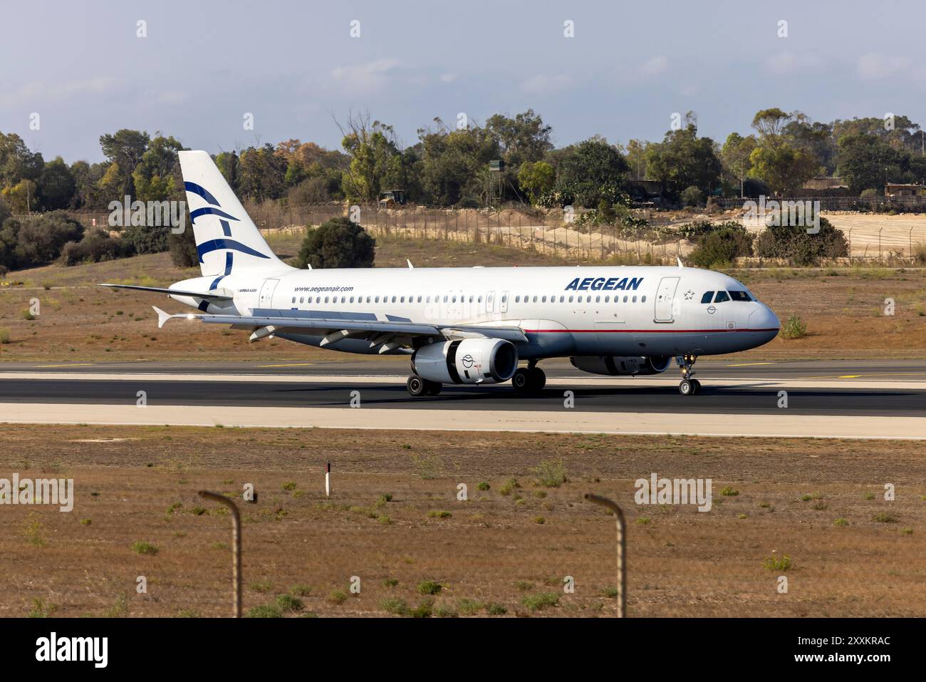 Aegean Airlines Airbus A320-232 (REG: SX-DVT) arriving from Athens ...