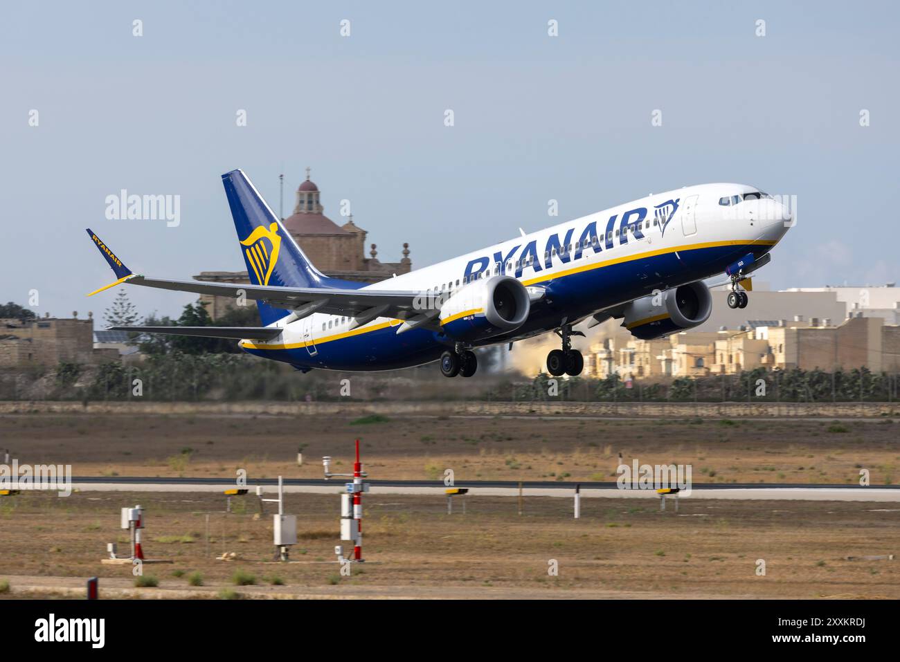 Ryanair Boeing 737 MAX 8-200 (REG: EI-IGO) taking off from runway 13 Stock Photo - Alamy