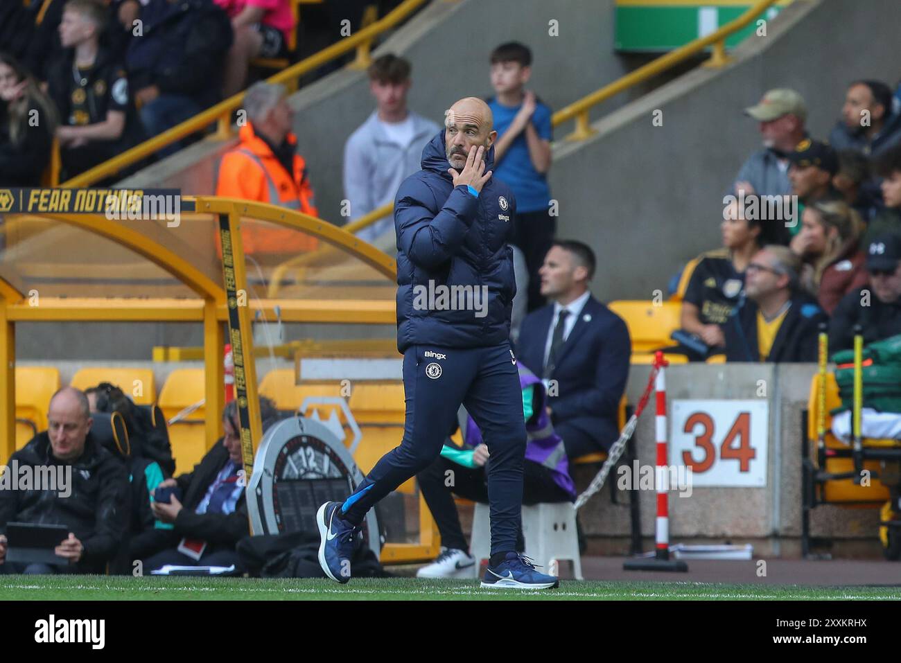 Enzo maresca chelsea 2024 august hi-res stock photography and images ...