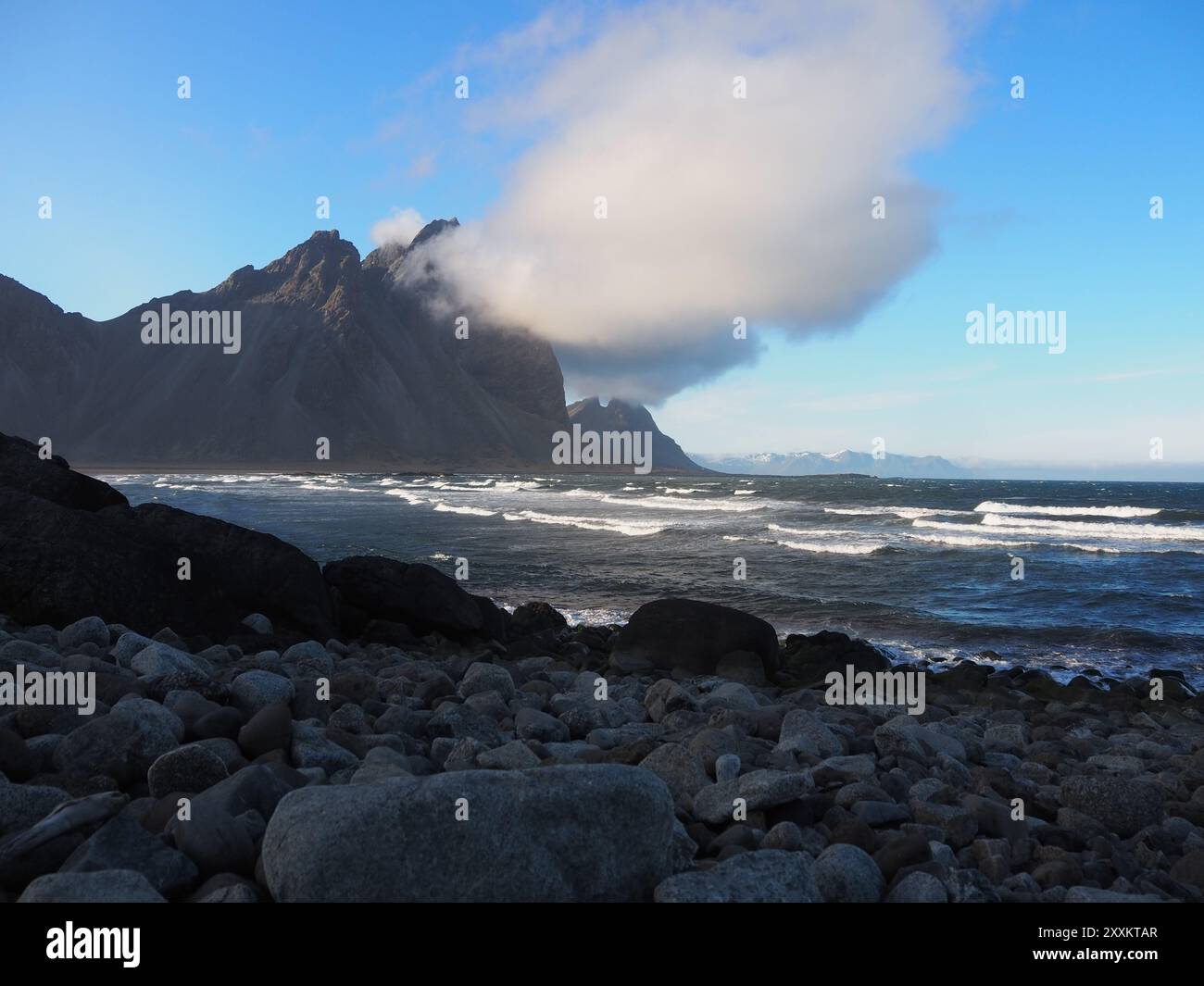 Dramaticmountain hi-res stock photography and images - Alamy