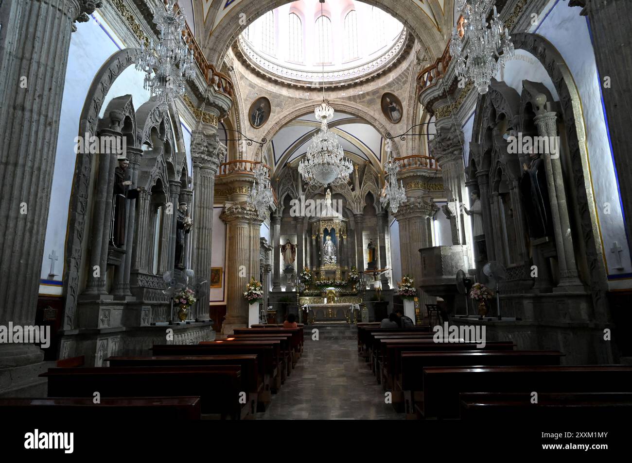 TLAQUEPAQUE, JALISCO, MEXICO: Santuario Nuestra Señora De la Soledad ...