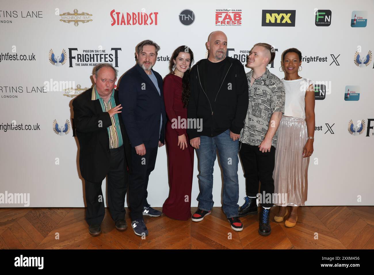 Cara donna hi-res stock photography and images - Alamy