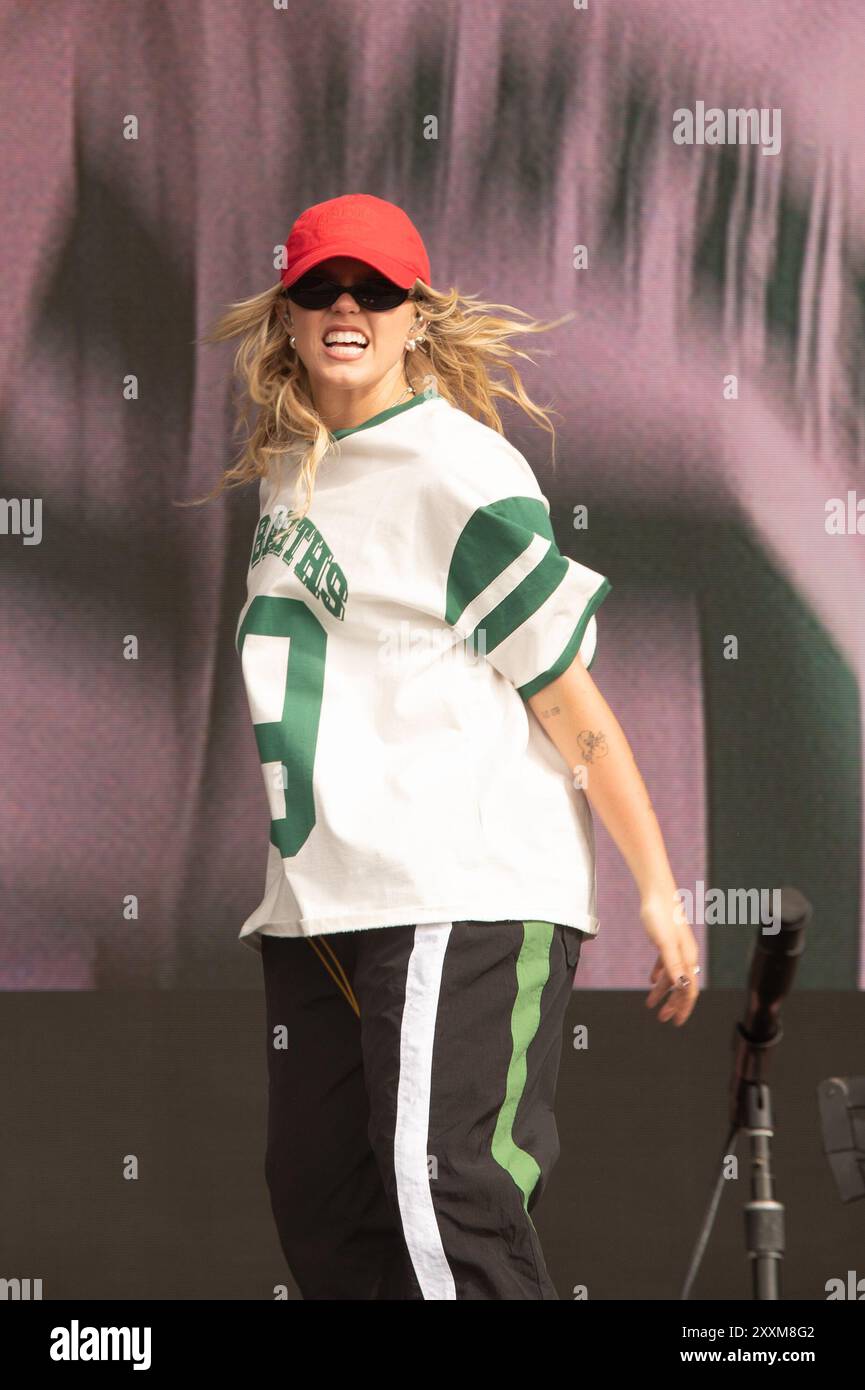 Renee rapp hi-res stock photography and images - Alamy