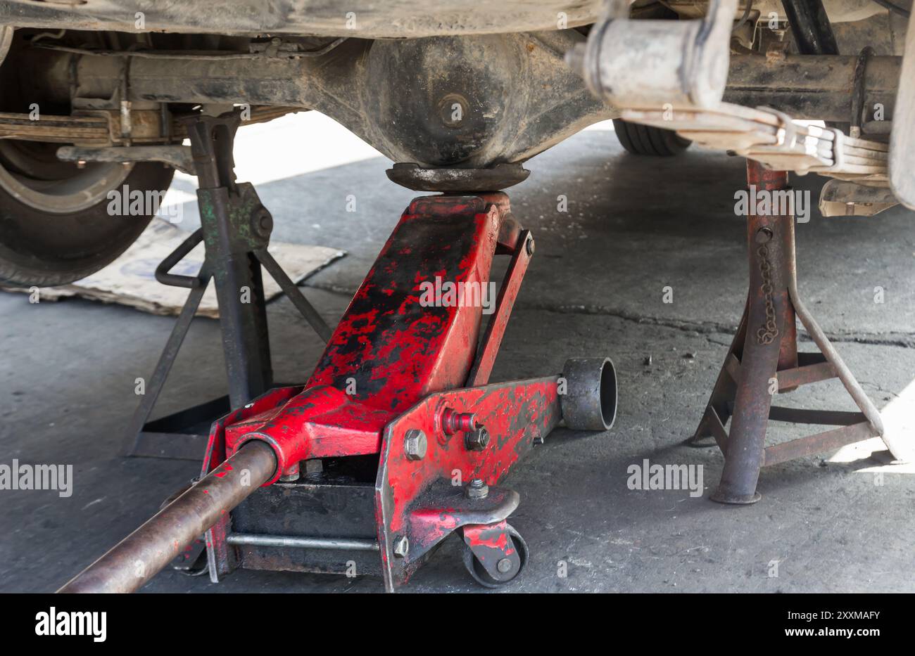 Pneumatic machine tire service hi-res stock photography and images - Alamy