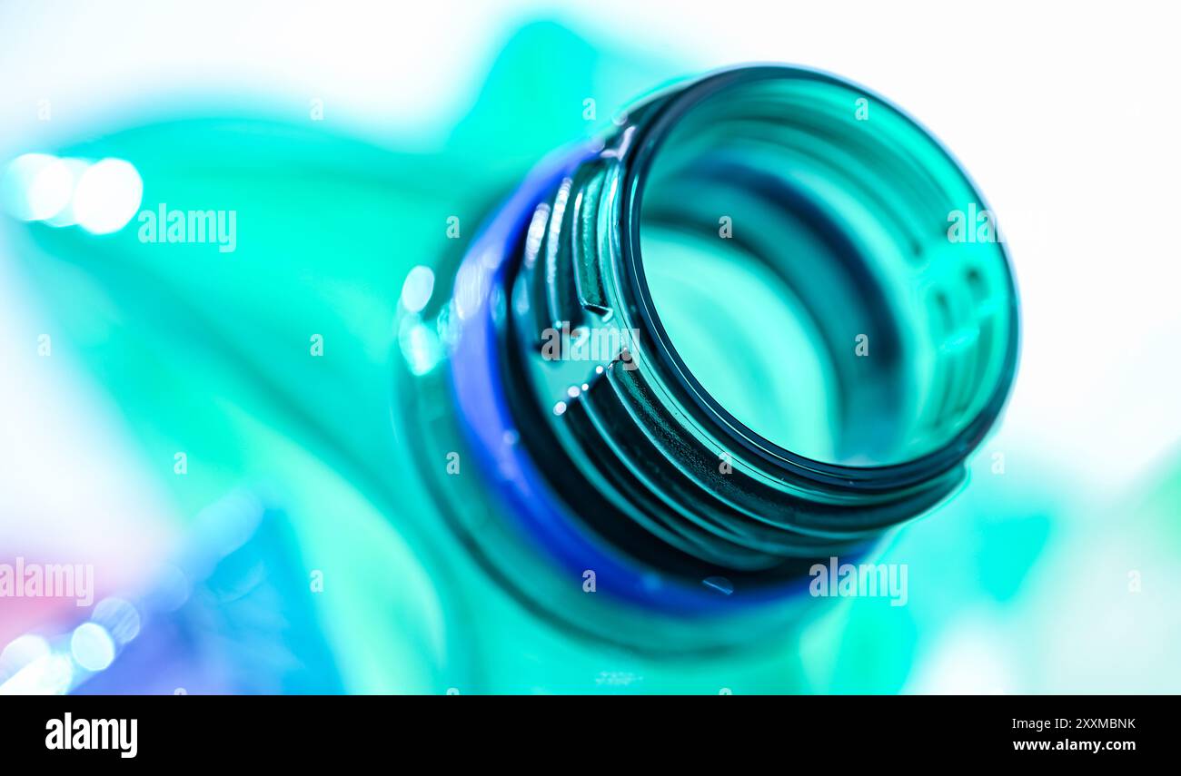Empty colored drink bottles. Recyclable plastic waste Stock Photo - Alamy