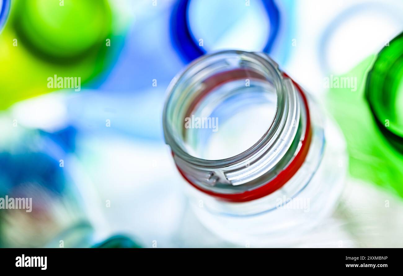Empty colored drink bottles. Recyclable plastic waste Stock Photo - Alamy