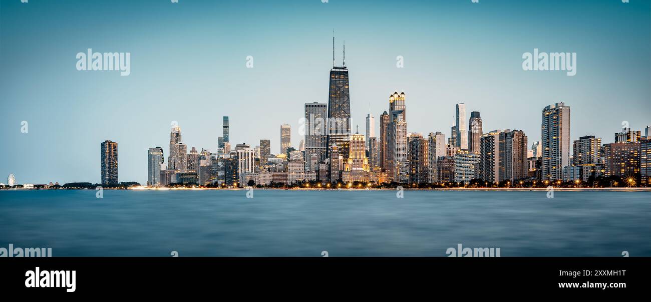 the skyline of chicago during the blue hour Stock Photo - Alamy