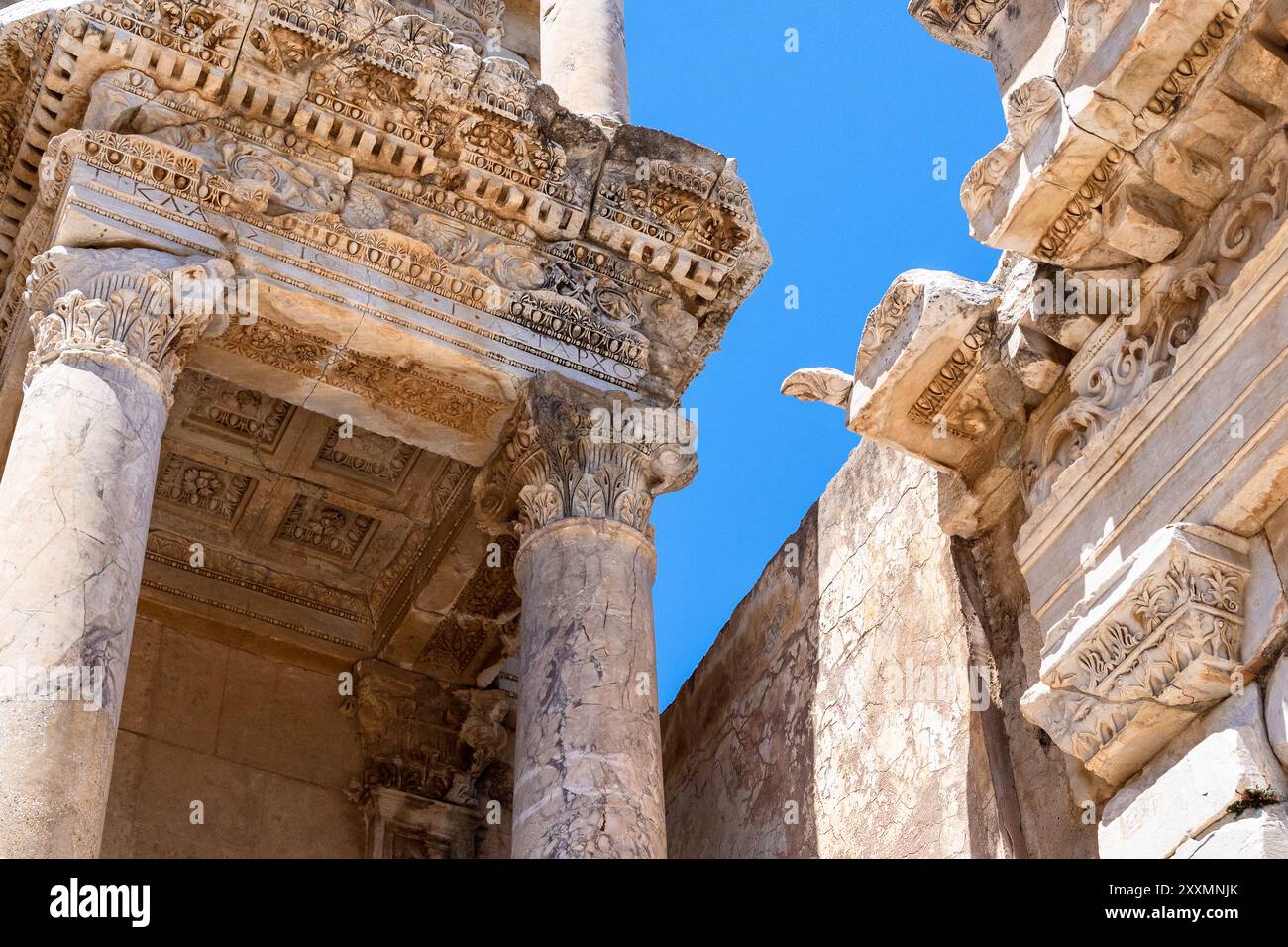 Roman ancient ephesus efes ruin hi-res stock photography and images - Alamy
