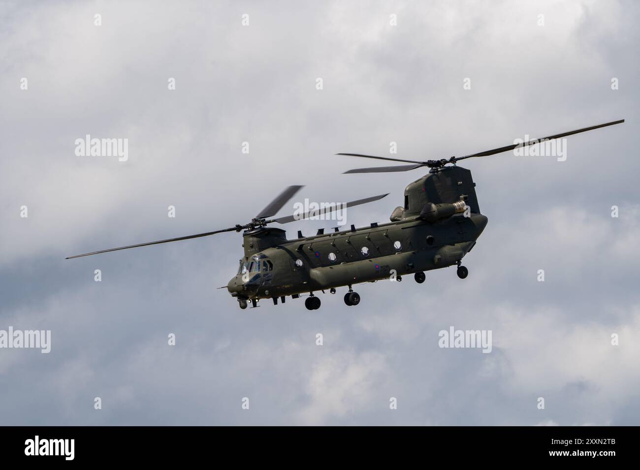 Farnborough, Hampshire - July 22nd 2024: Boeing CH-47 Chinook Royal Air ...