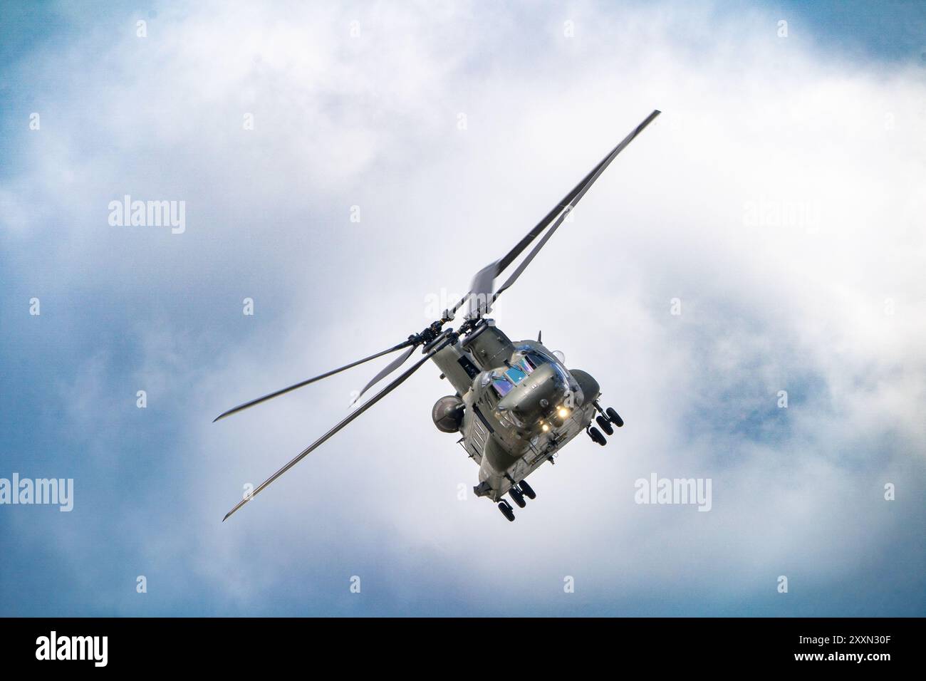 Farnborough, Hampshire - July 22nd 2024: Boeing CH-47 Chinook Royal Air ...