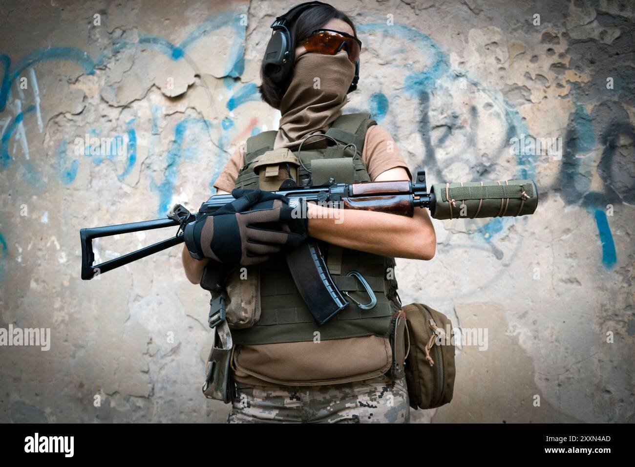 Girl commando hi-res stock photography and images - Alamy