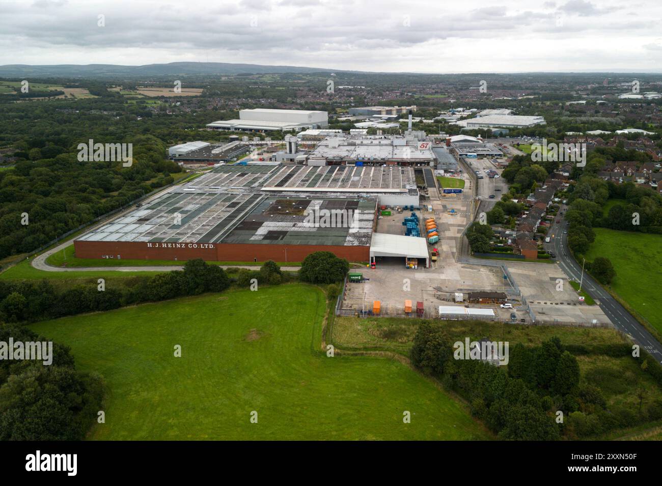 Kraft heinz factory platt bridge hi-res stock photography and images ...