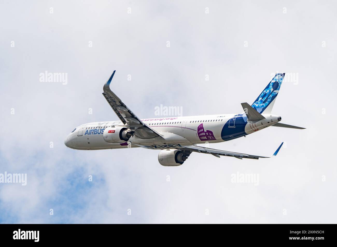 Farnborough, Hampshire - July 22nd 2024: Airbus A321-251NY F-WXLR Stock ...
