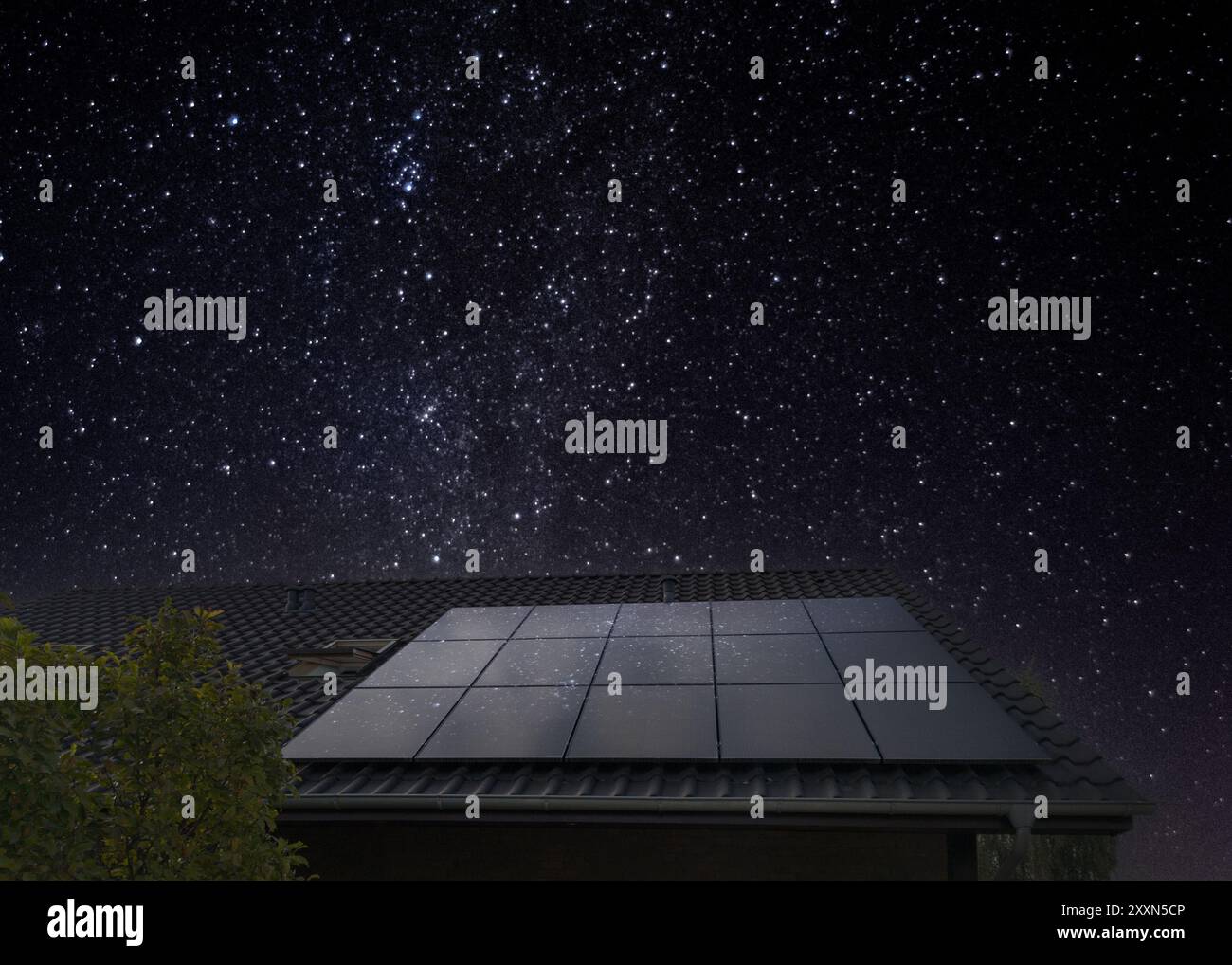 House roof starry sky hi-res stock photography and images - Alamy