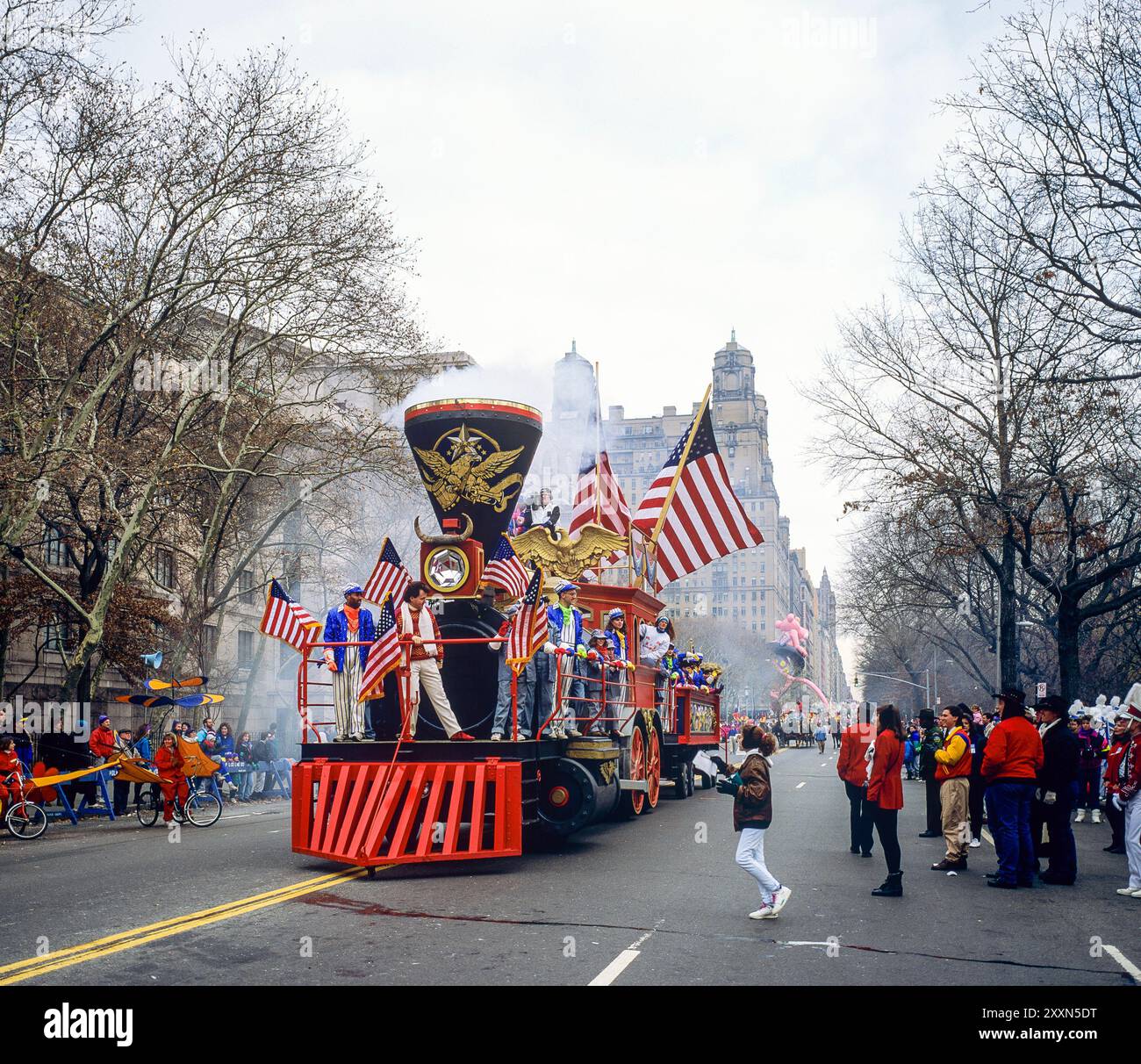 New York, November 28th 1991, Santaland Express train float, people ...
