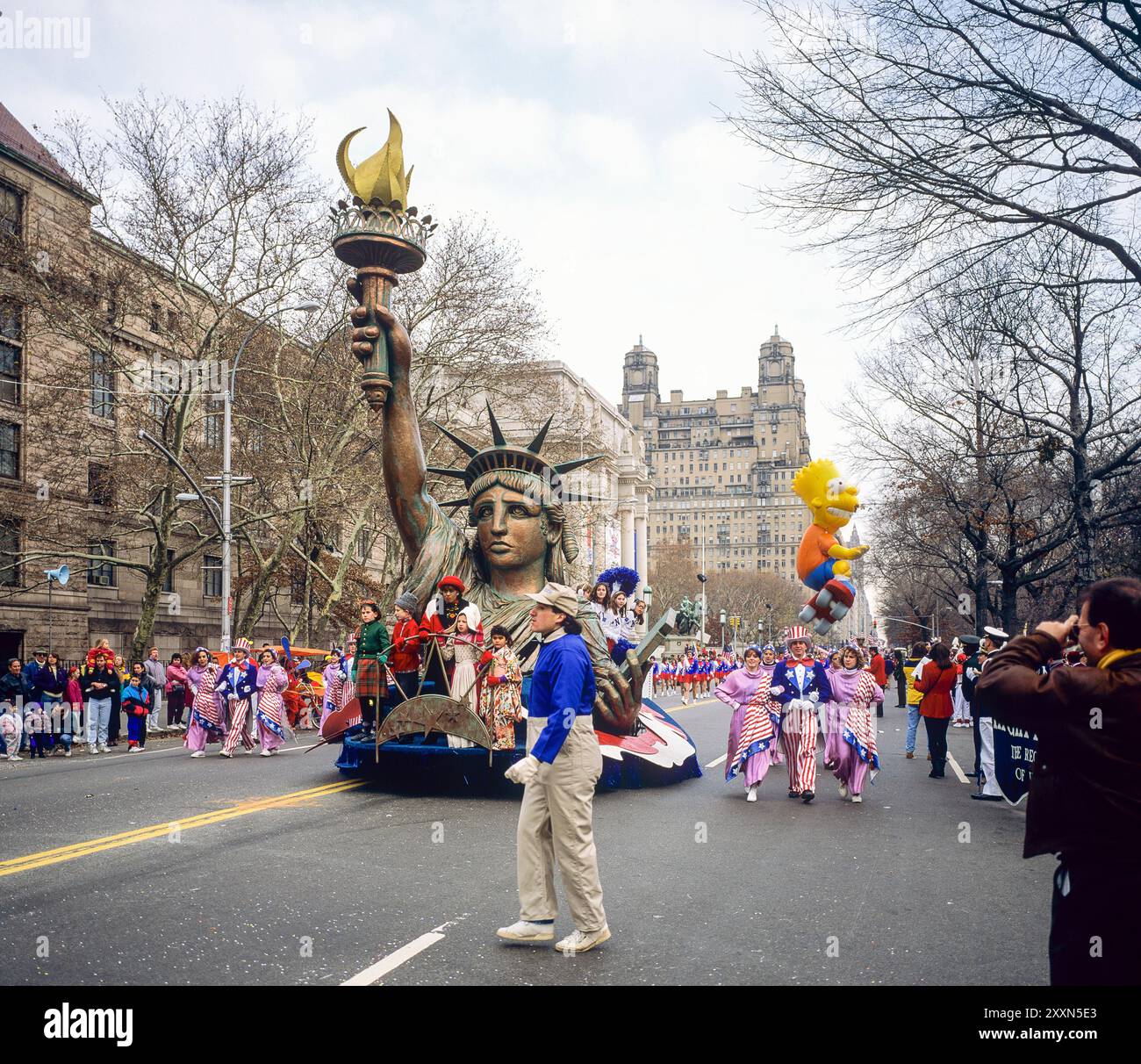 New York, November 28th 1991, Statue of Liberty float, Macy's Thanksgiving Day Parade, New York ...