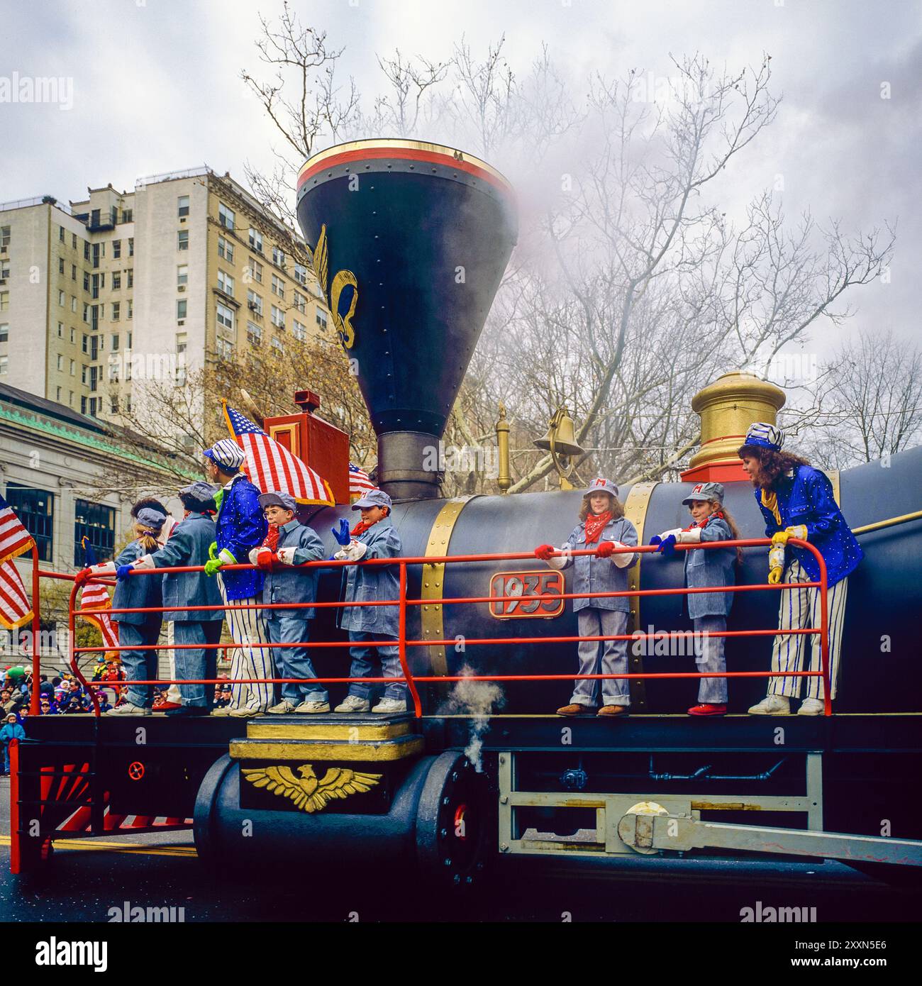 New York, November 28th 1991, Santaland Express train locomotive float ...