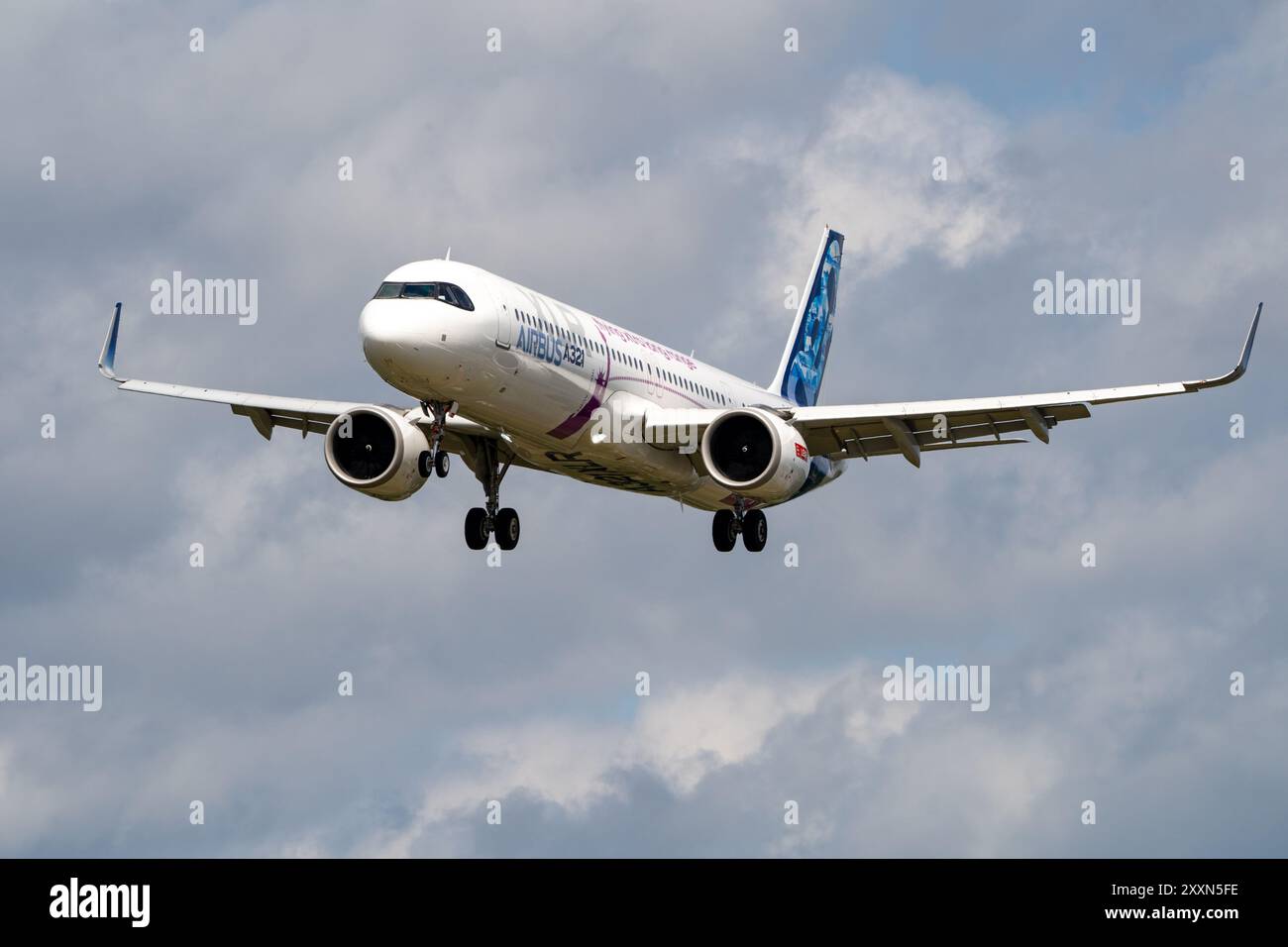 Farnborough, Hampshire - July 22nd 2024: Airbus A321-251NY F-WXLR Stock ...