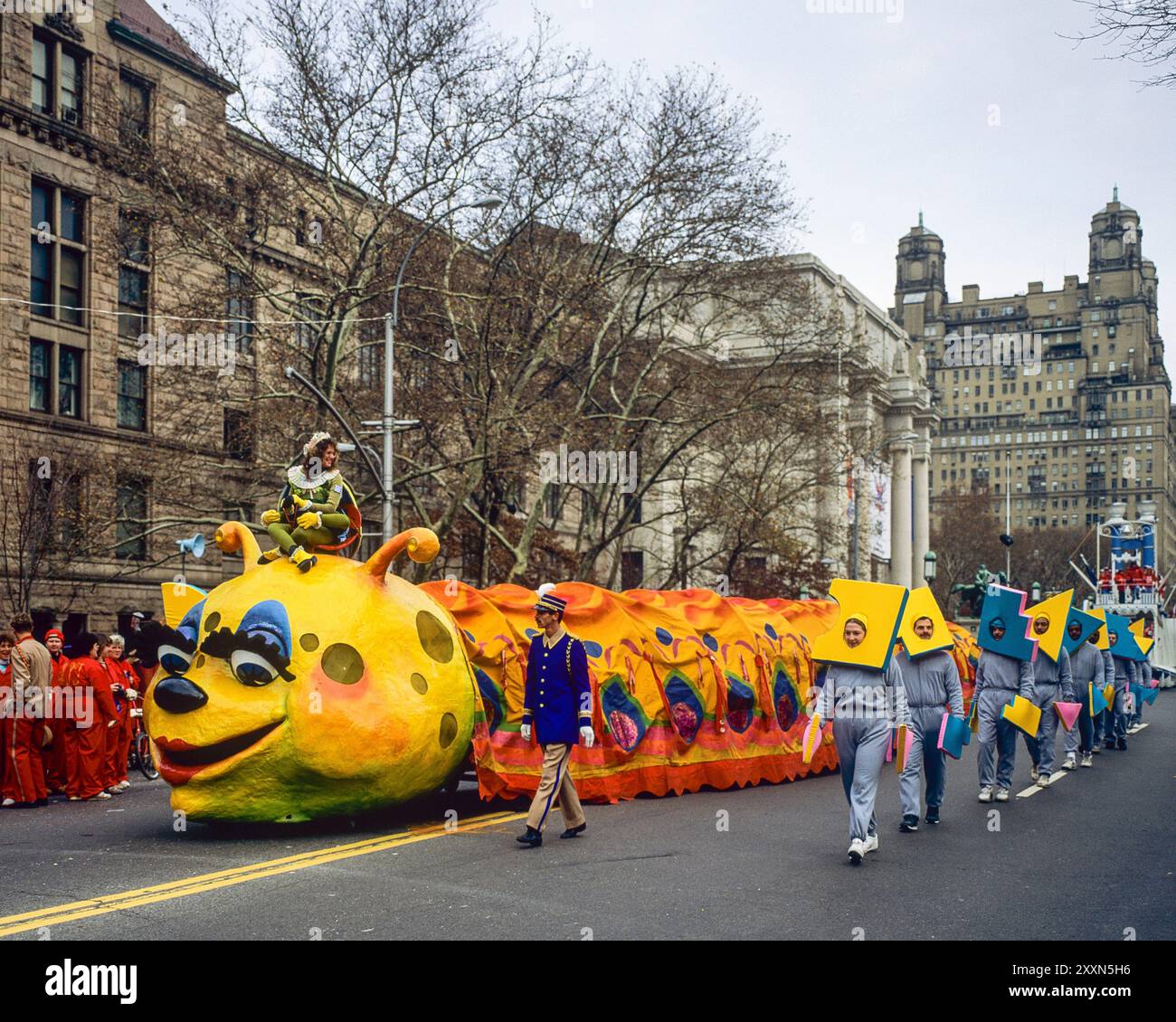 Daisy the doodlebug float hi-res stock photography and images - Alamy