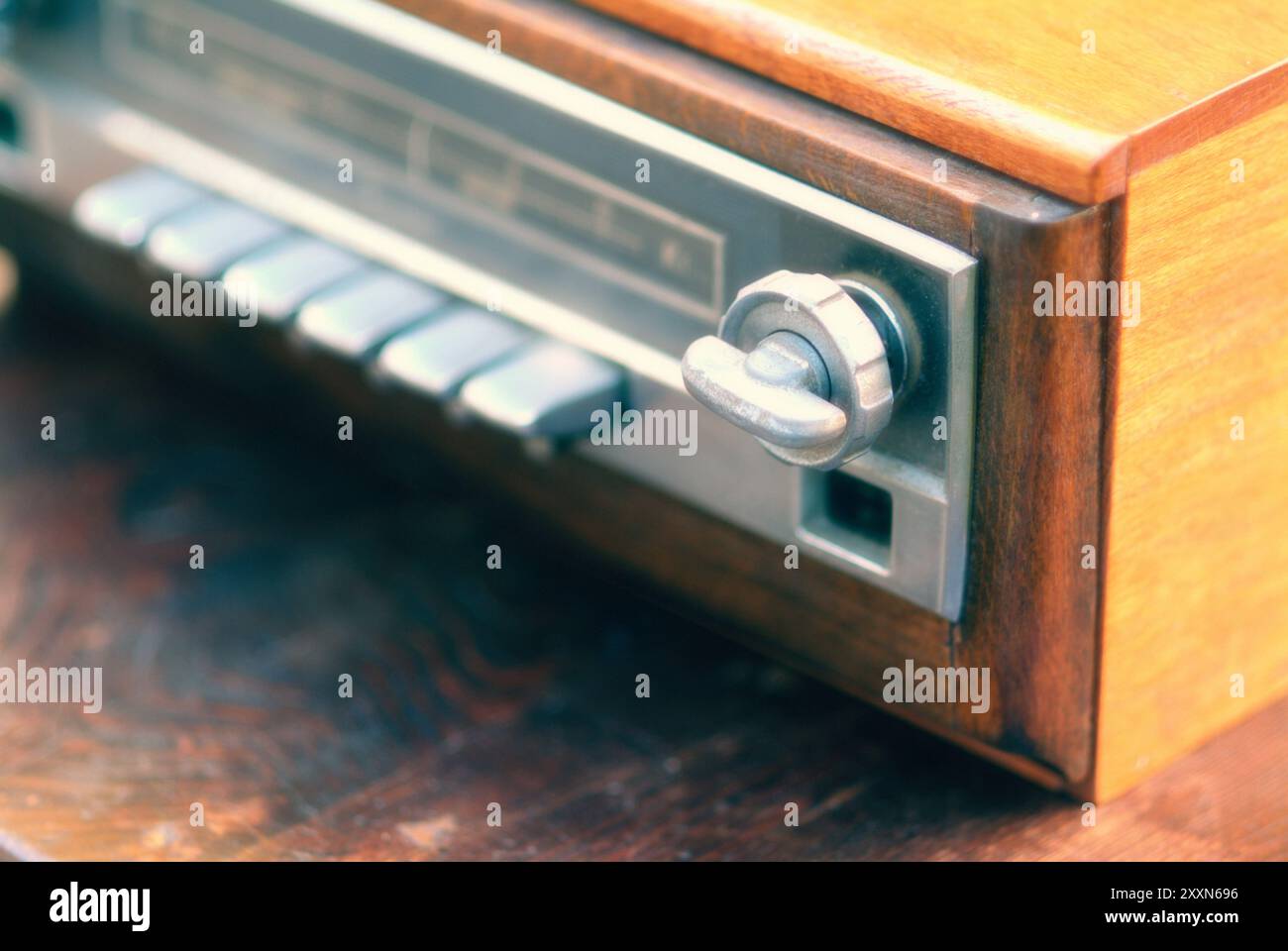Vintage Mercedes Benz car radio Stock Photo - Alamy