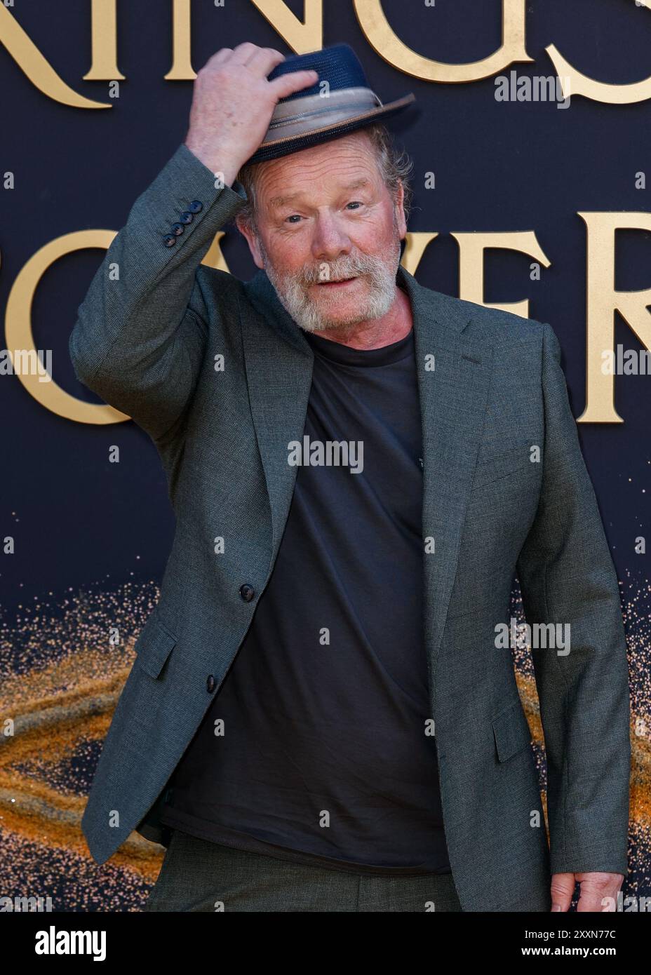 Peter Mullan attends the World premiere for Season Two of The Lord Of ...
