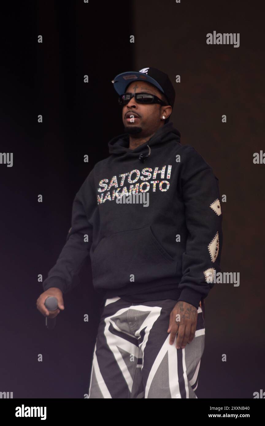 21 savage rapper hi-res stock photography and images - Alamy