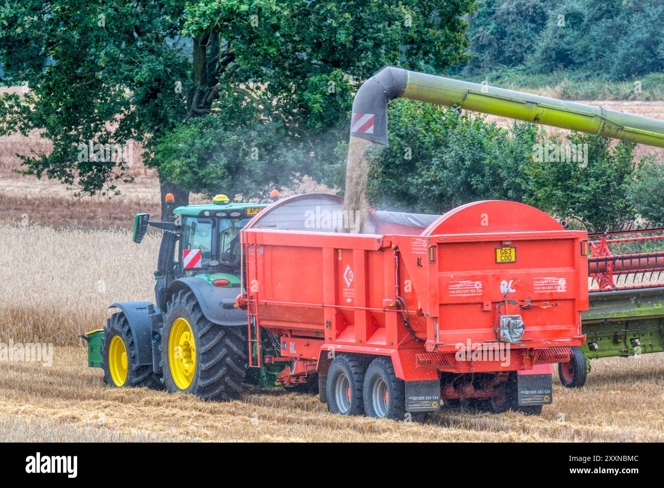 Grain unloading hi-res stock photography and images - Alamy