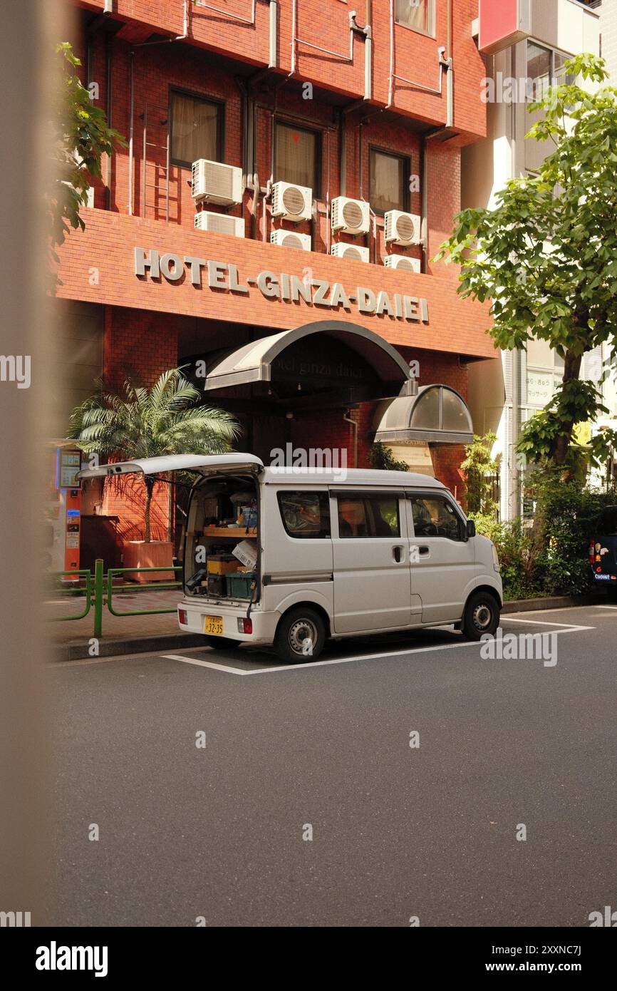 Tokyo street view Stock Photo - Alamy