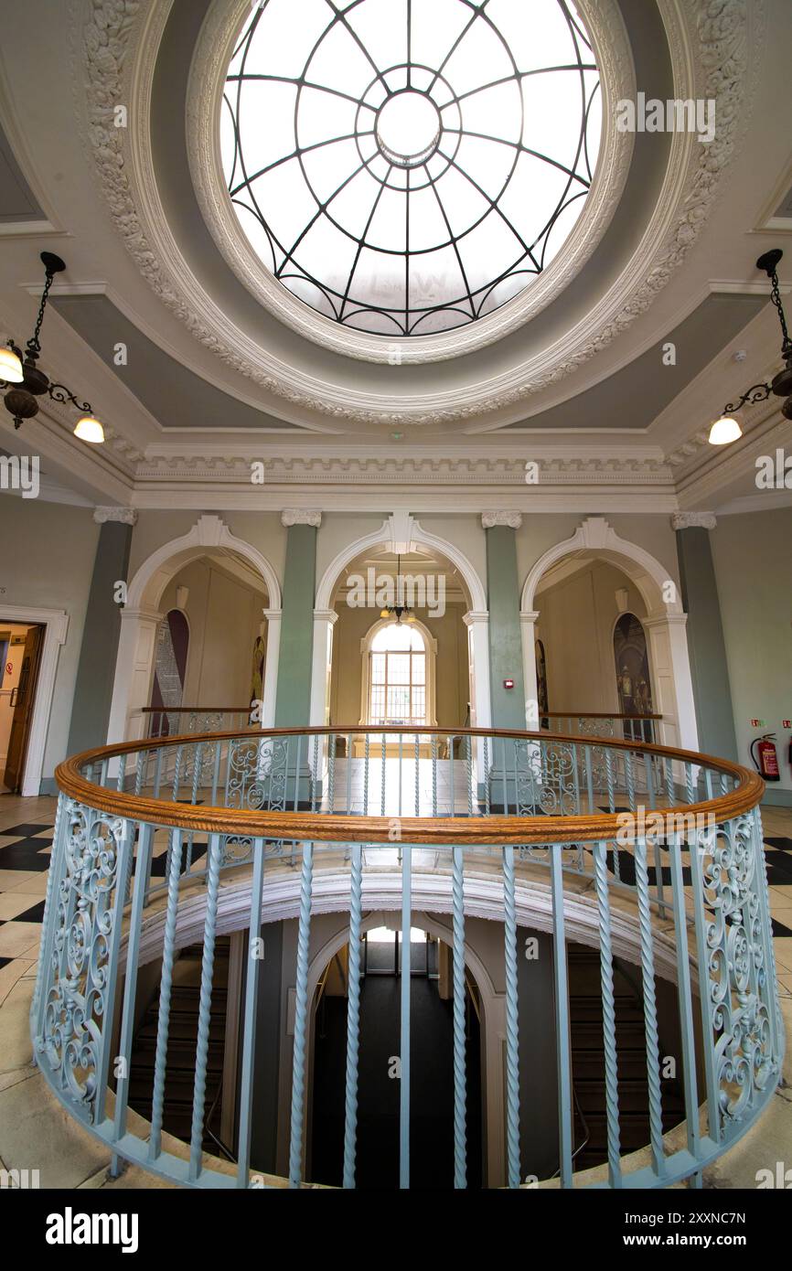 York Library interior Stock Photo - Alamy