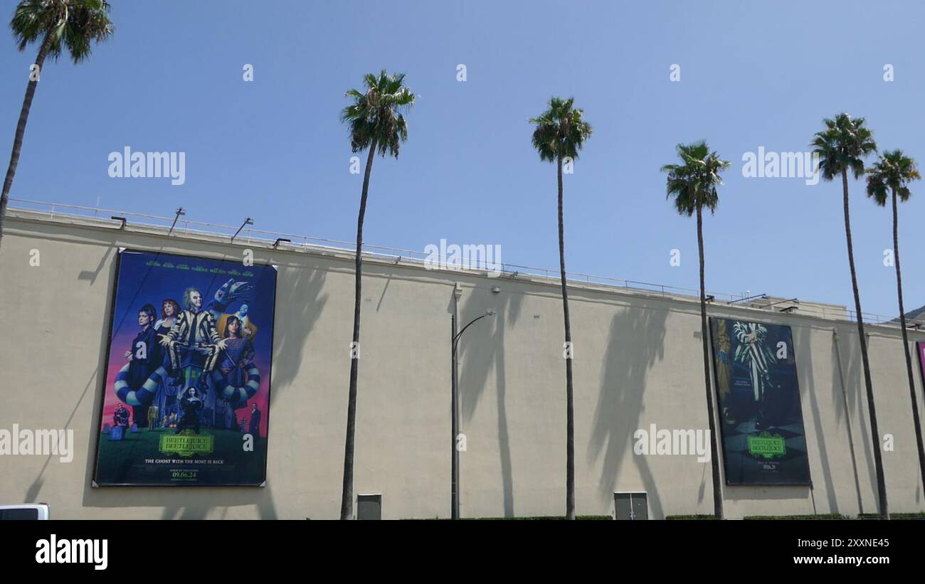 Beetlejuice beetlejuice 2024 house hi-res stock photography and images ...