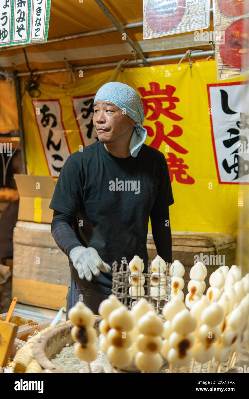 Tokyo street food market night hi-res stock photography and images - Alamy