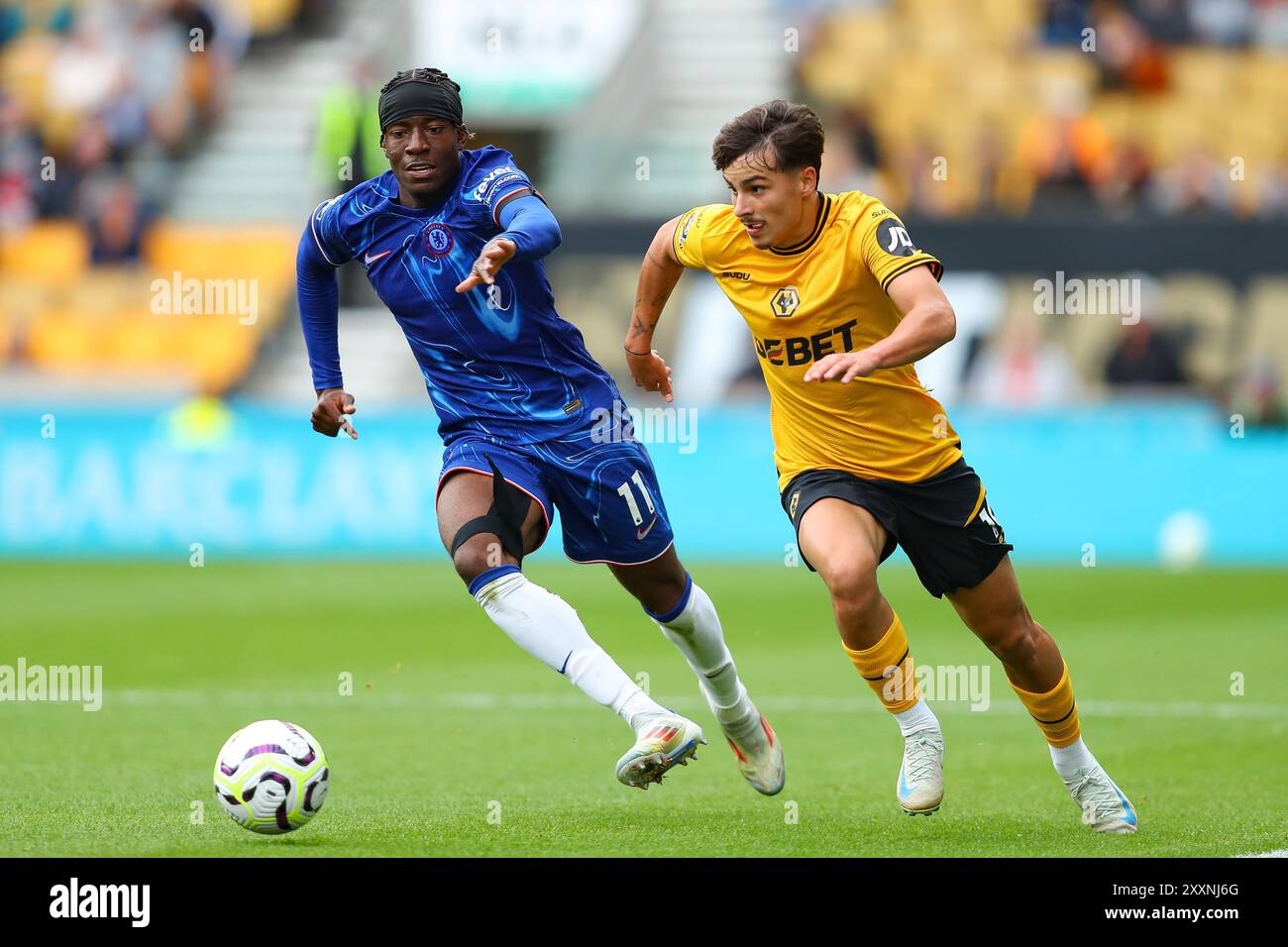 Noni madueke chelsea wolves 2024 hi-res stock photography and images ...