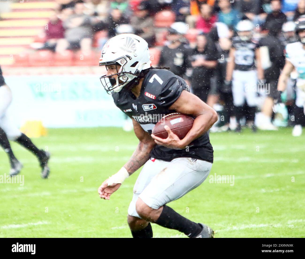 Devin taylor hi-res stock photography and images - Alamy