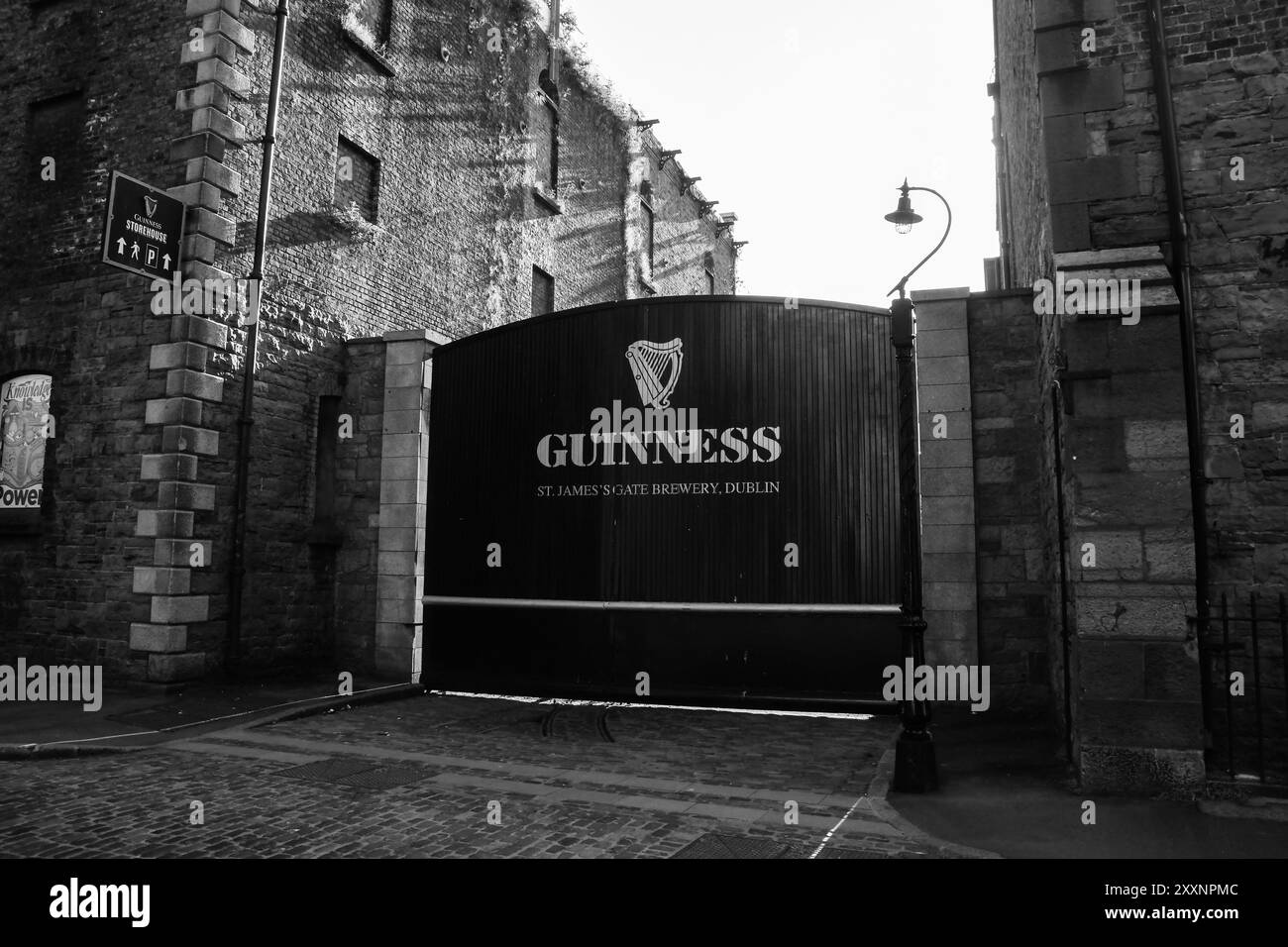 James st dublin Black and White Stock Photos & Images - Alamy