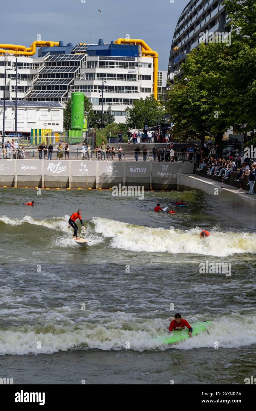 Wave of 1 hi-res stock photography and images - Alamy